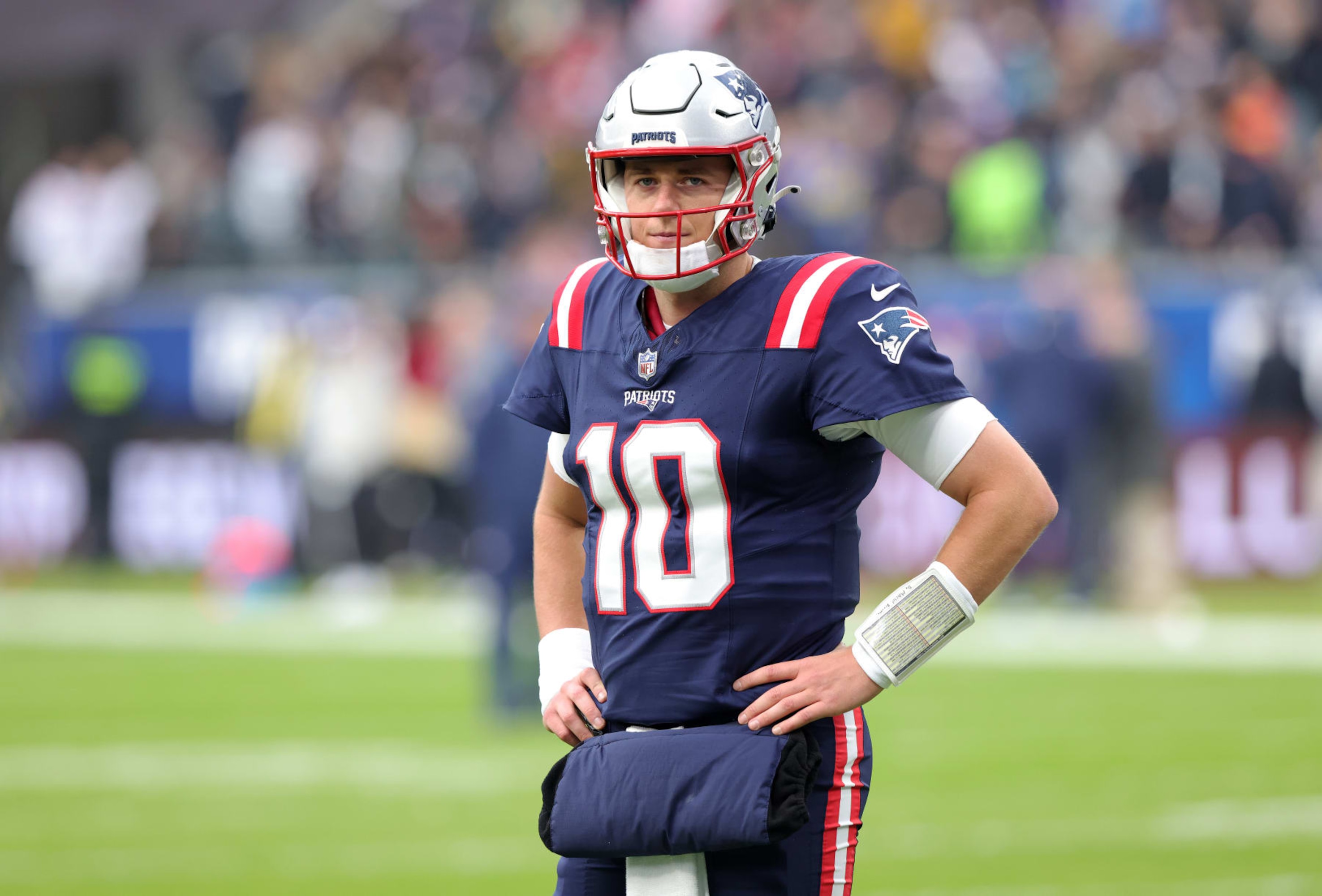 Mac Jones Trade Rumors: Patriots QB Worth 'Around' a 5th Round NFL ...