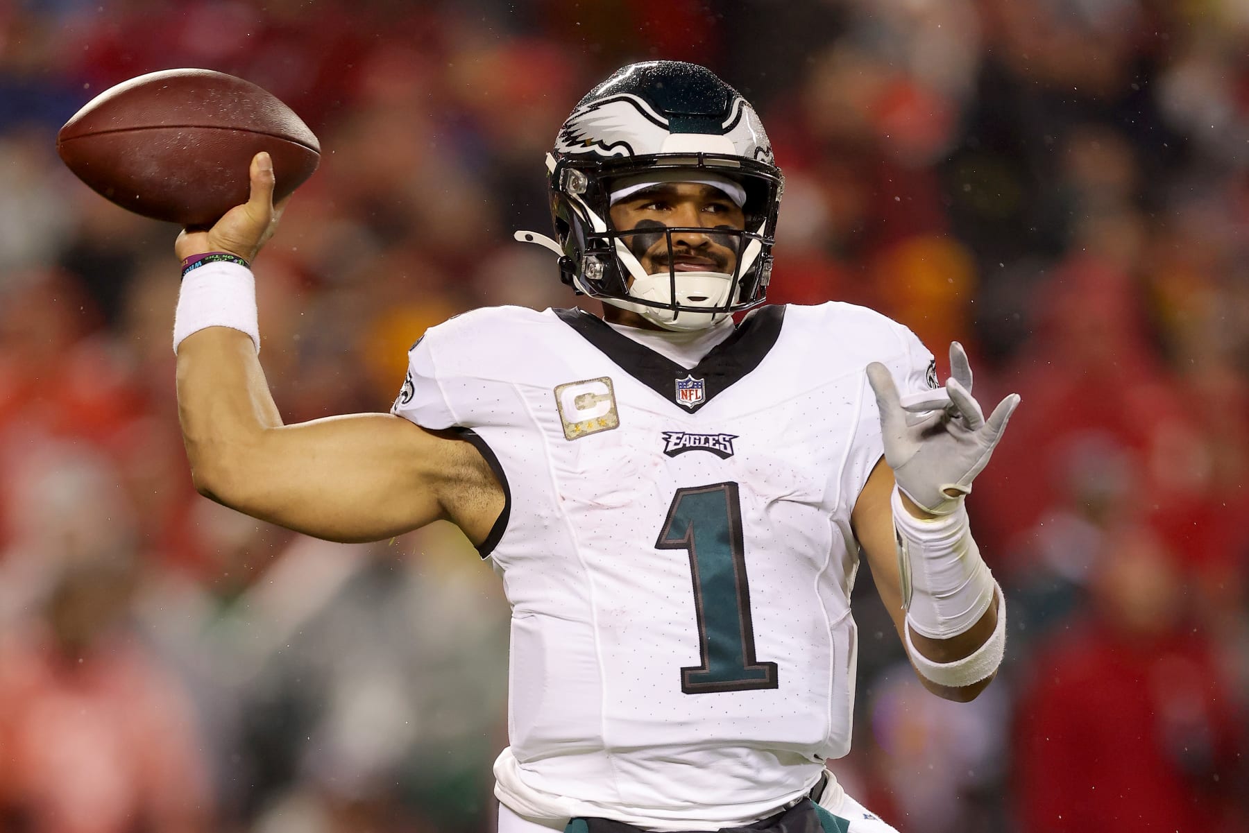 Jalen Hurts Hyped as 'Clutch' by NFL Fans as Eagles Win Super Bowl ...