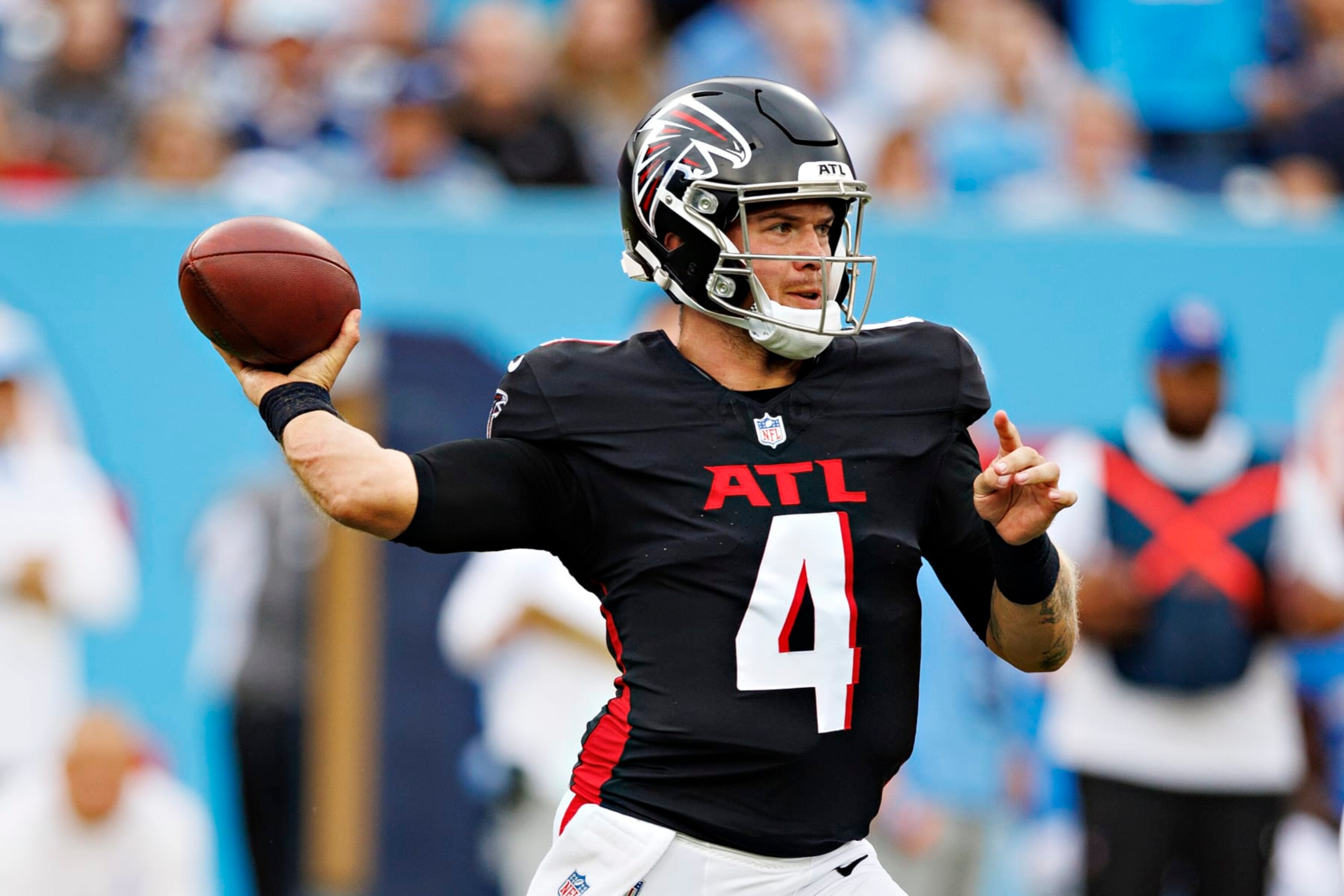 Falcons' Taylor Heinicke to Start at QB vs. Vikings; Desmond Ridder Benched