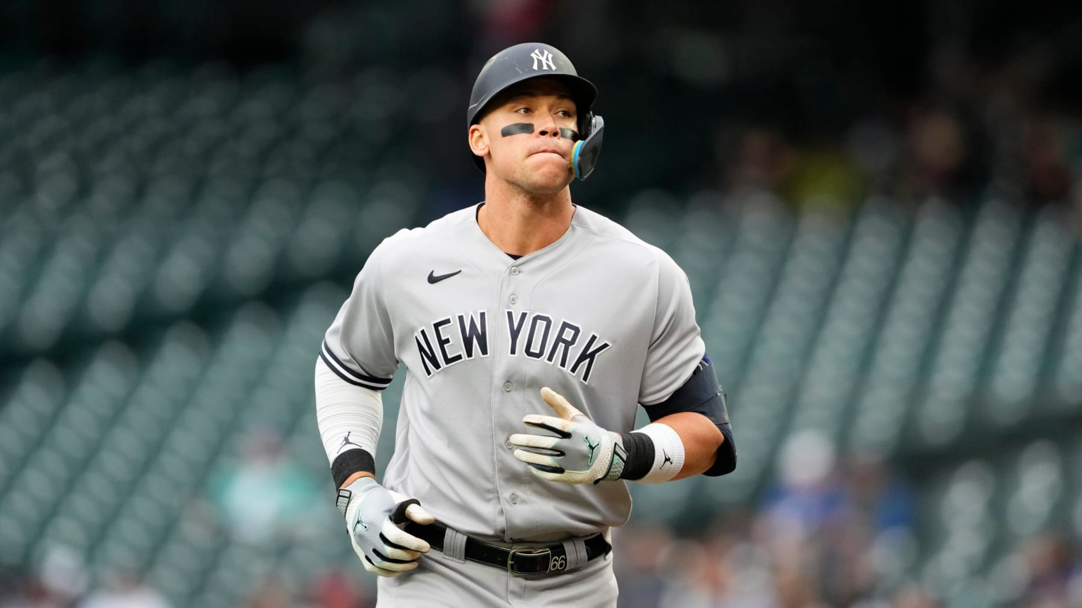 Yankees' Aaron Judge Reveals Toe Injury Involves Ligament Tear; Still in Pain Walking