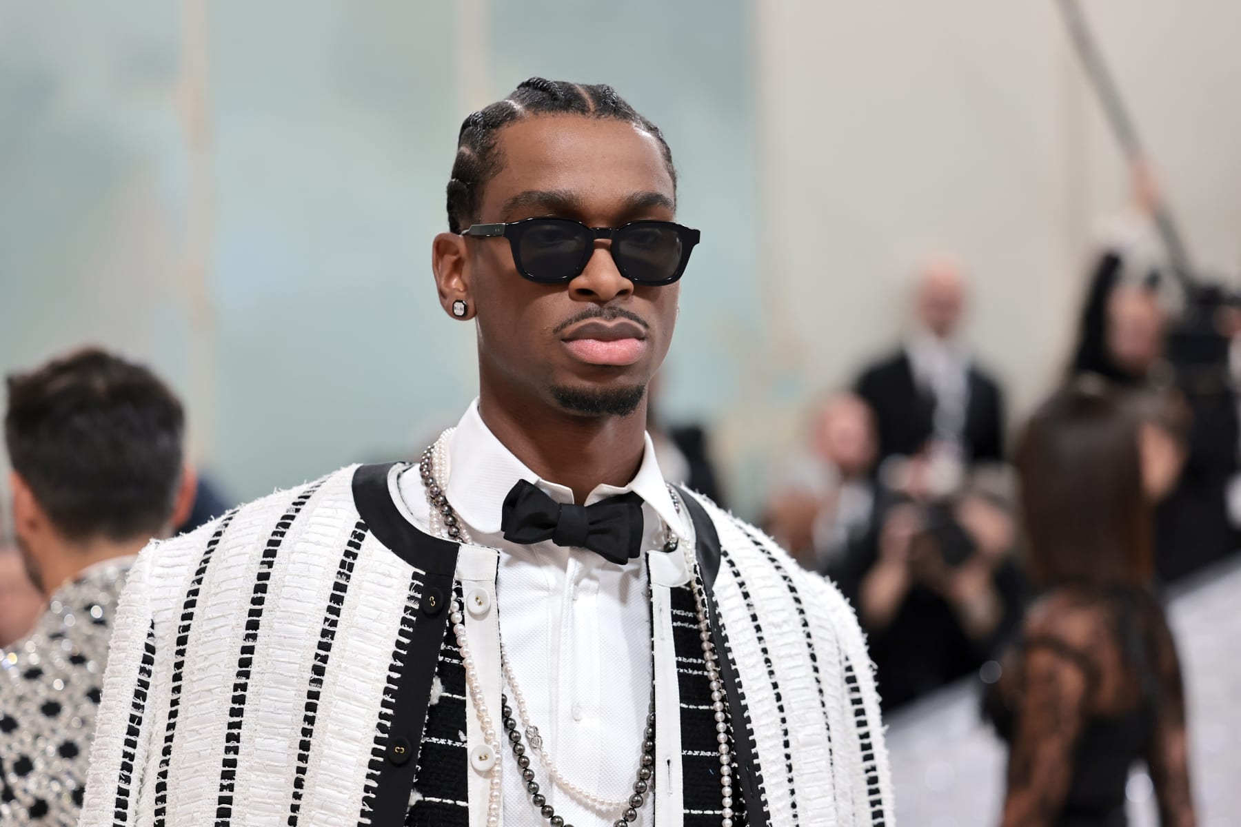 Shai Gilgeous-Alexander Draws Rave Reviews on Twitter for 2023 Met Gala ...