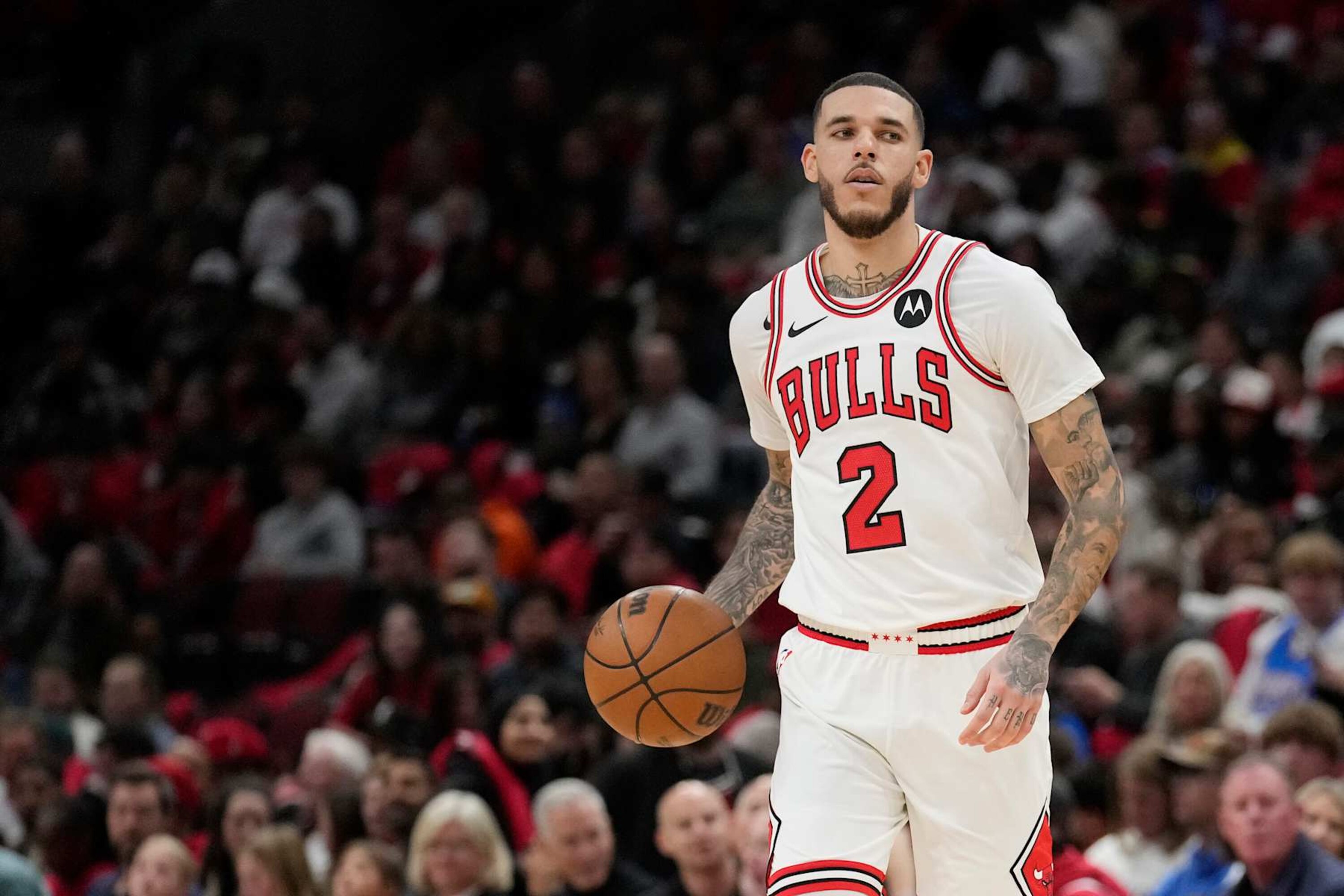 Lonzo Ball Out 10 Days for Bulls After Suffering Wrist Injury vs. Grizzlies
