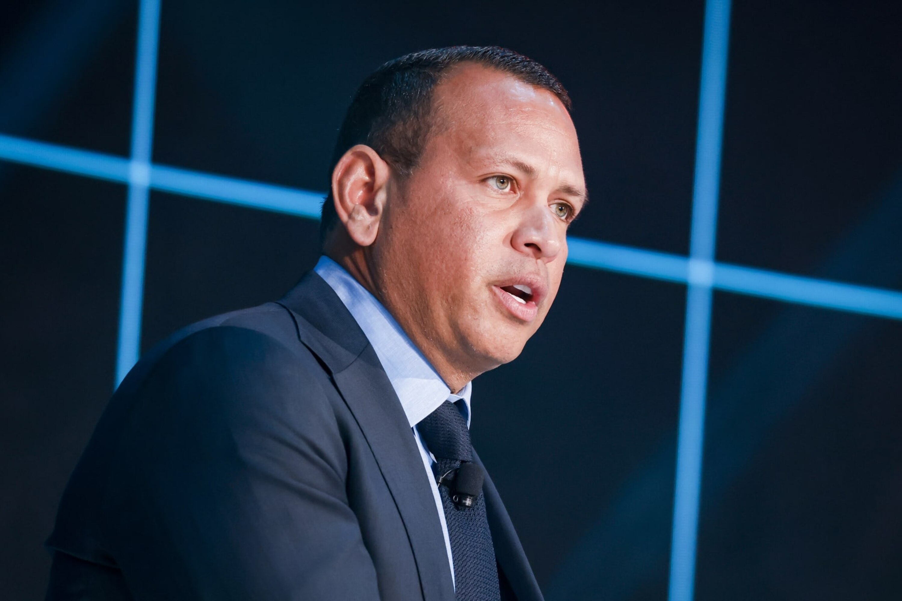 Former Yankees Star Alex Rodriguez Diagnosed with Early-Stage Gum Disease