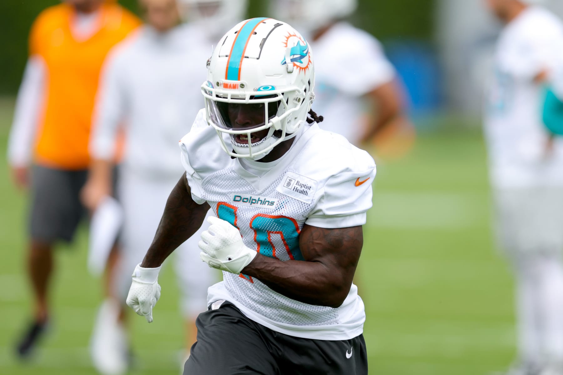 Tyreek Hill's Alleged Victim in Assault Investigation Is Willing to Press Charges