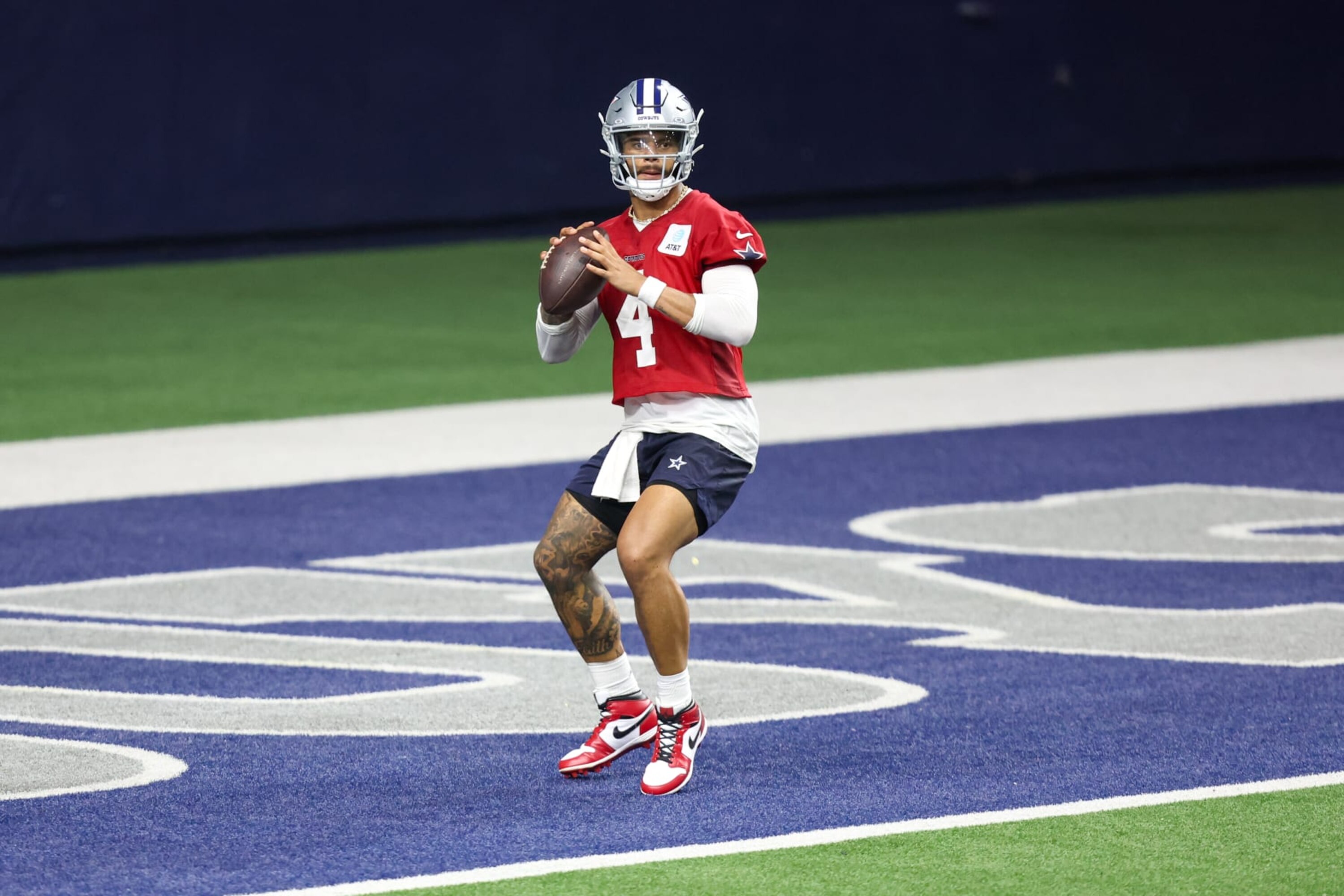 Cowboys HC Hypes Dak Prescott for Having 'Best Offseason Program That ...