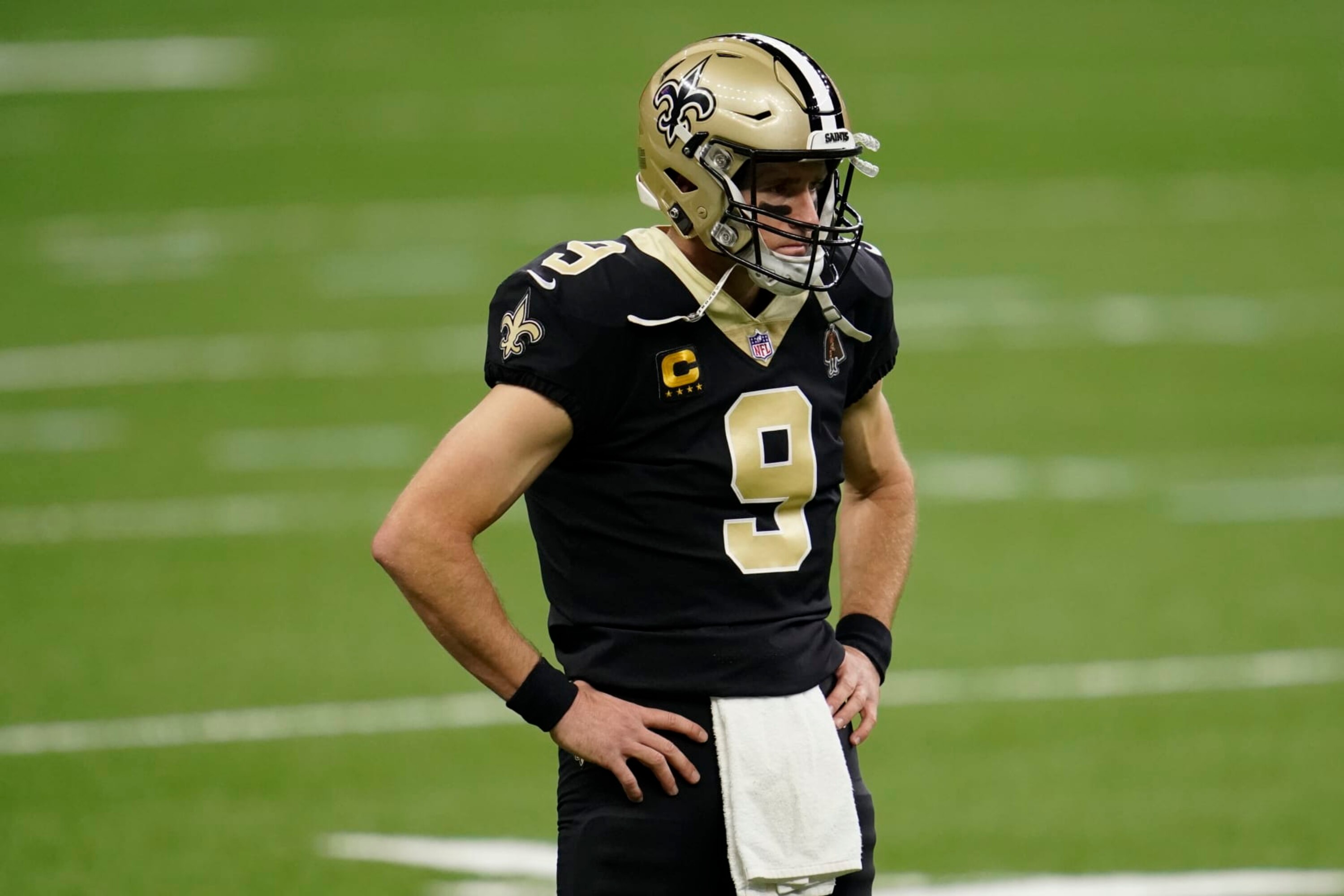 Drew Brees Says His Right Arm 'Does Not Work,' Throws Left-Handed After ...