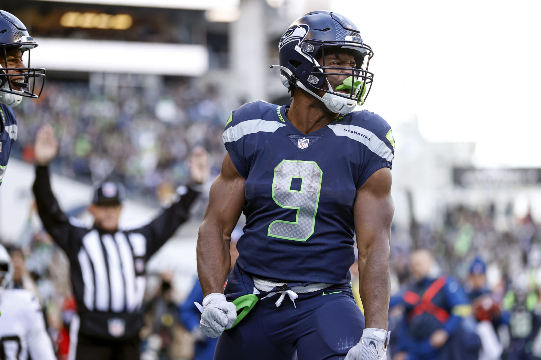 Kenneth Walker III Out for Seahawks After Suffering Ankle Injury vs. Rams