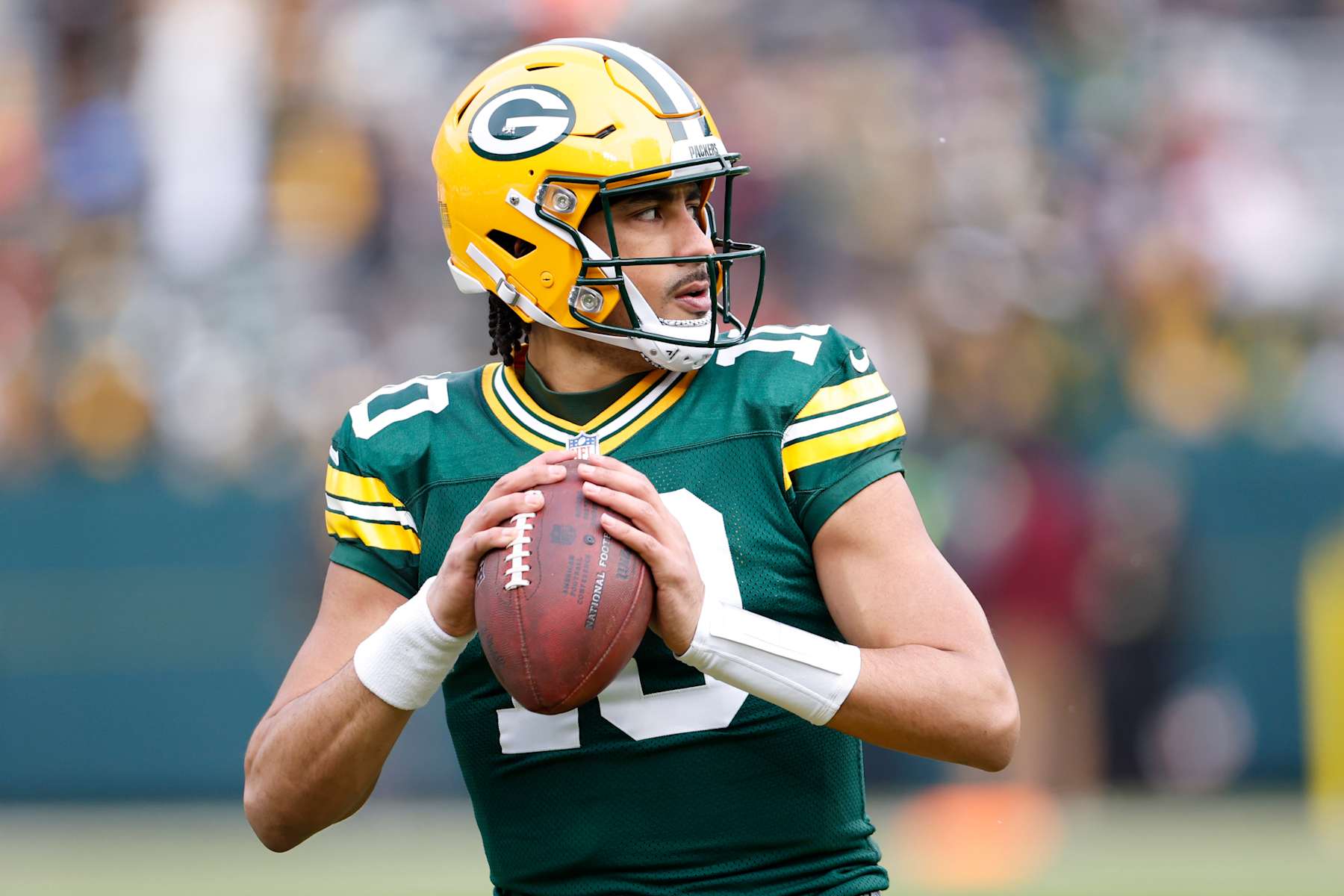 Packers' Love, Watson Injuries Concern Fans in Loss to Caleb, Bears ...