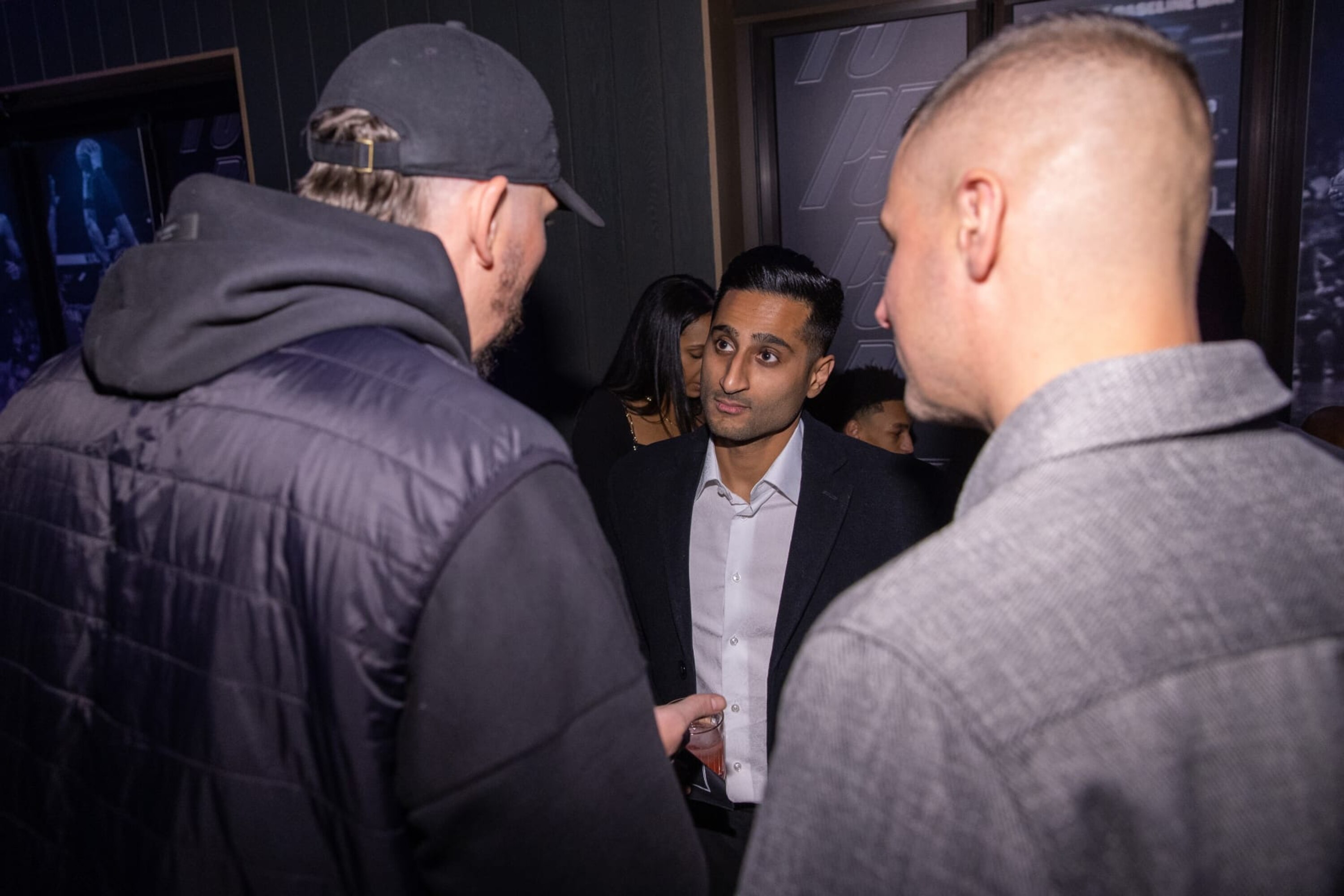 NBA Reporter Shams Charania Says He Averages Over 17 Hours of Screen ...