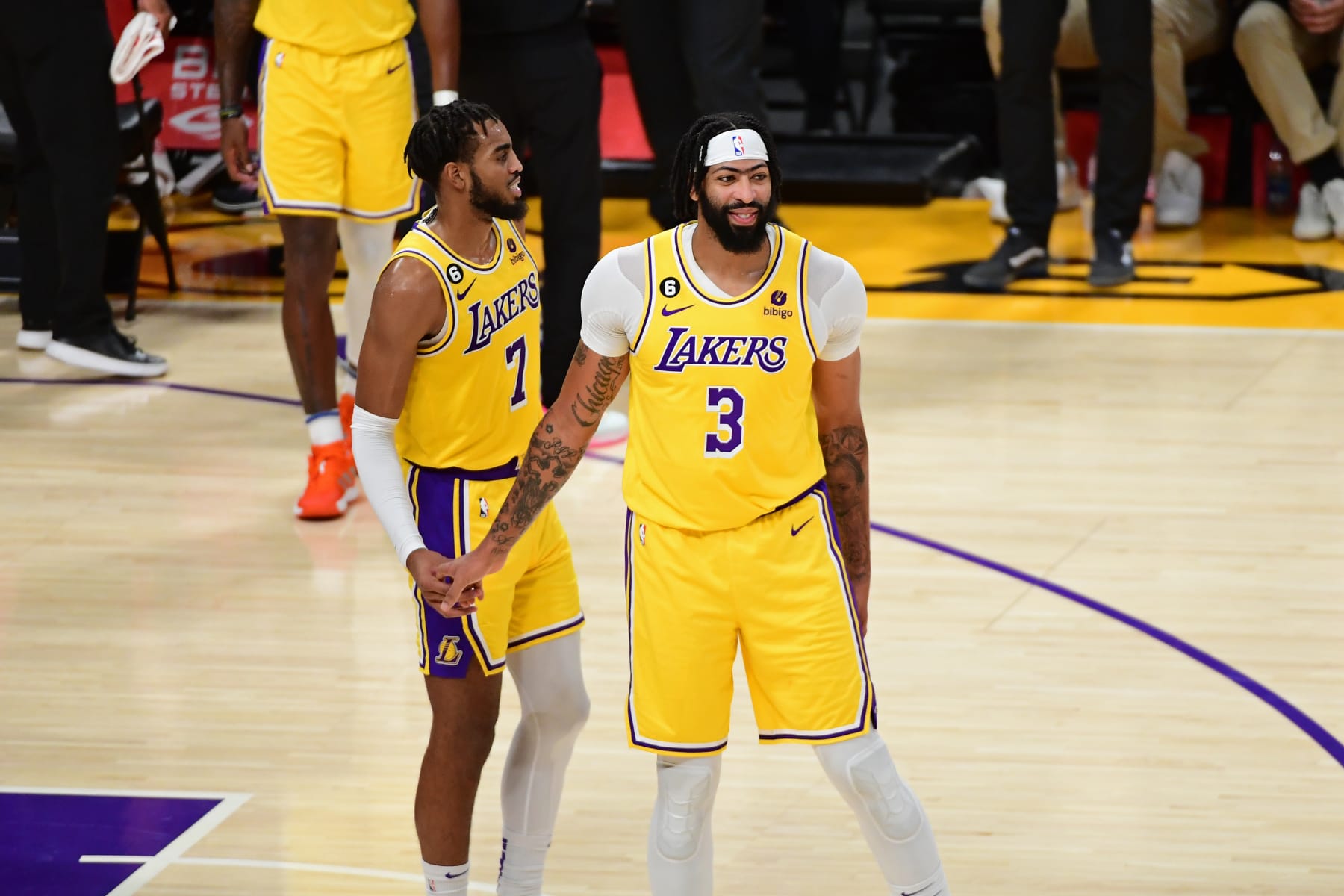 Landing Spots and Trade Packages for Lakers Star Anthony Davis