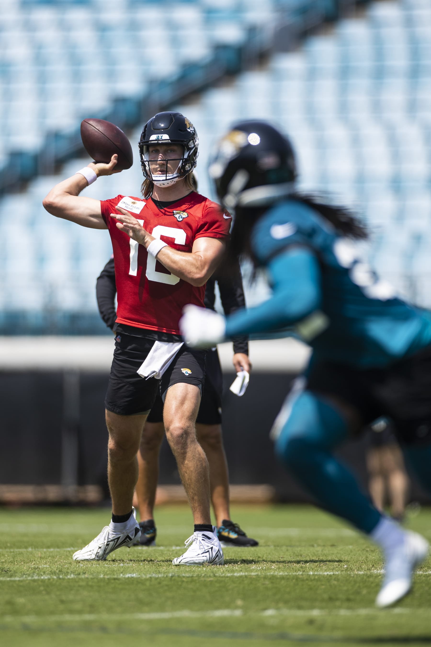 Trevor Lawrence Ready to Join Elite QBs, Lead Jaguars on NFL Playoff ...