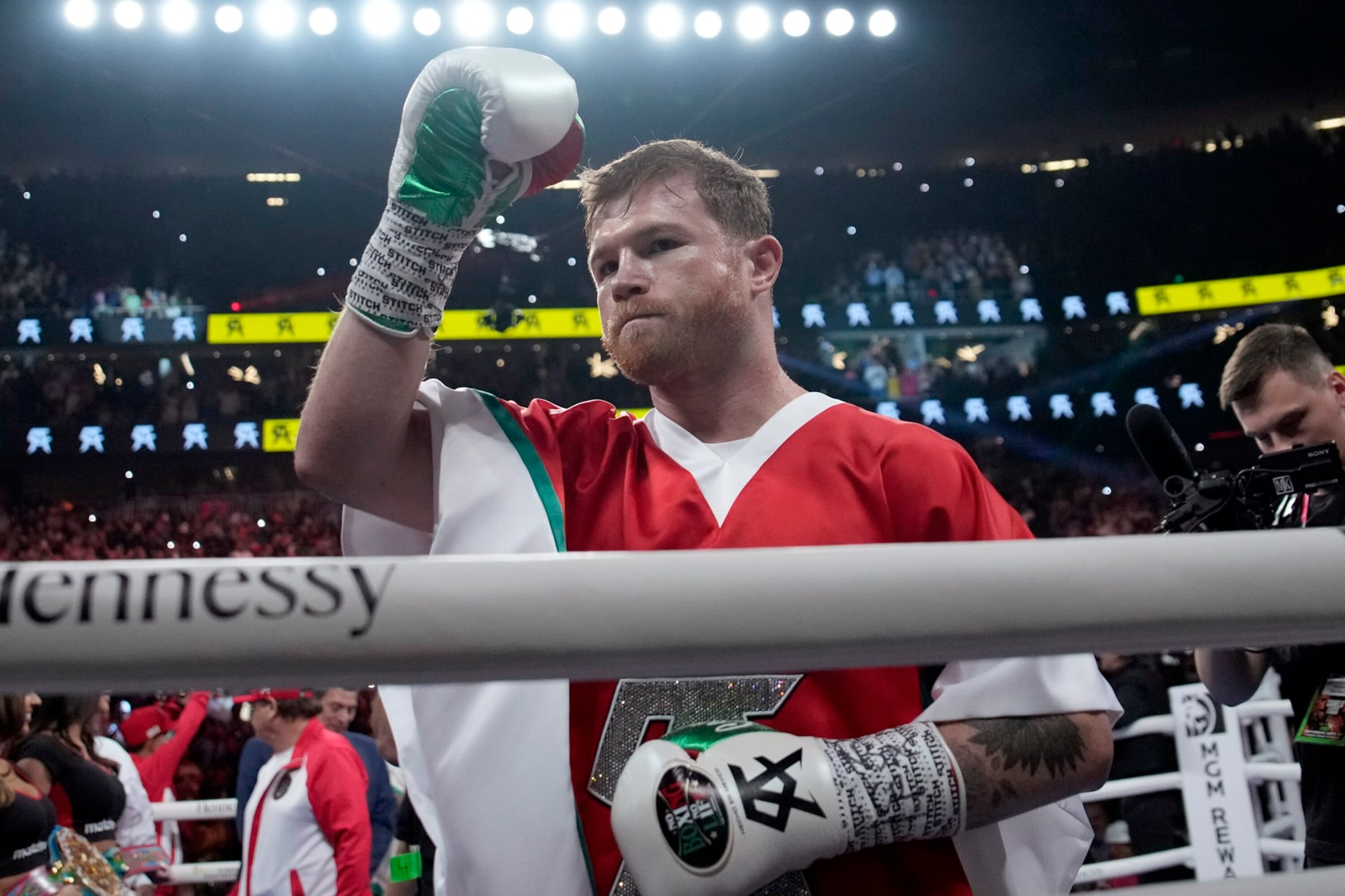 Canelo Alvarez Targets May Return from Wrist Injury, Eyes Dmitry Bivol ...