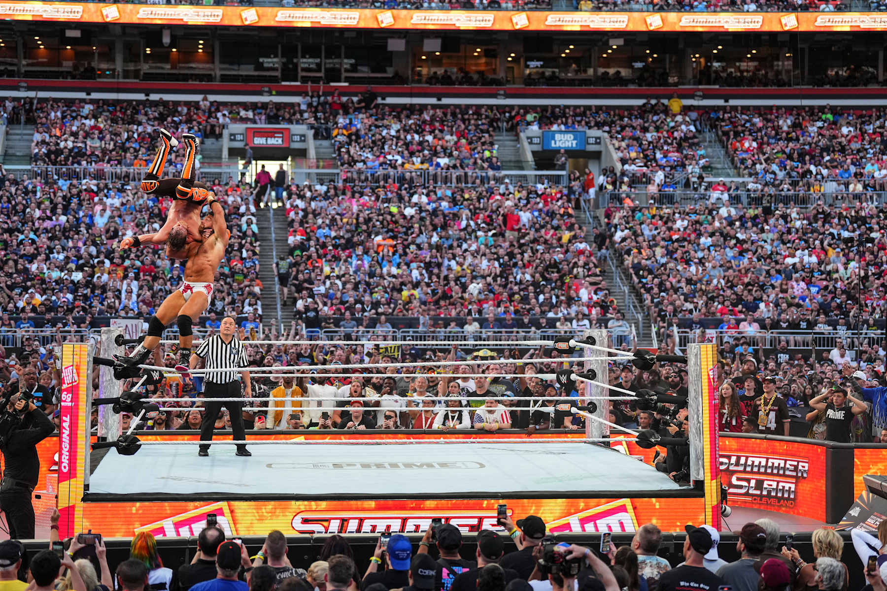 WWE SummerSlam 2025 Announced for New Jersey's MetLife Stadium