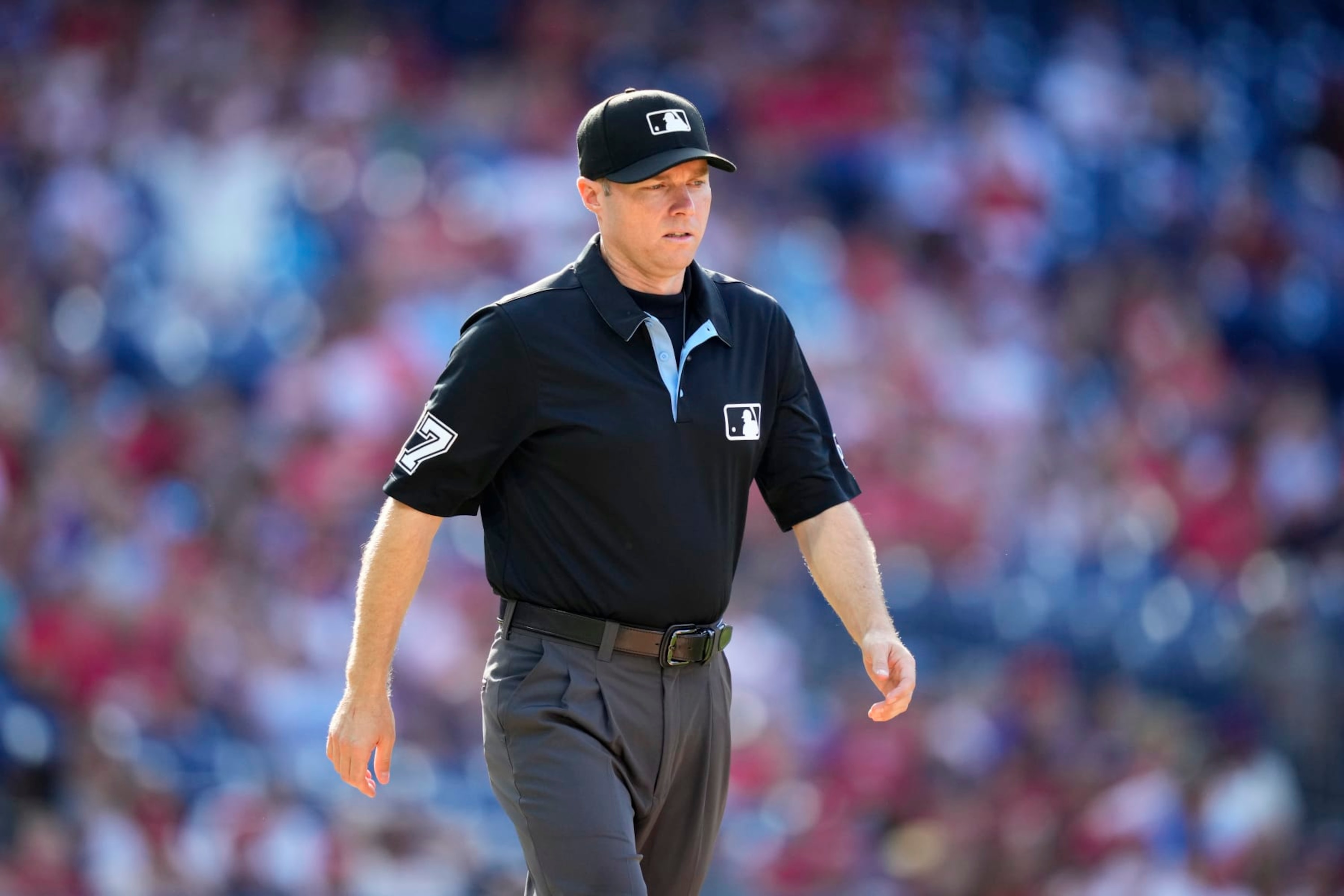 Fill-in Ump Lew Williams Has 3 Calls Overturned at 1st Base in ...