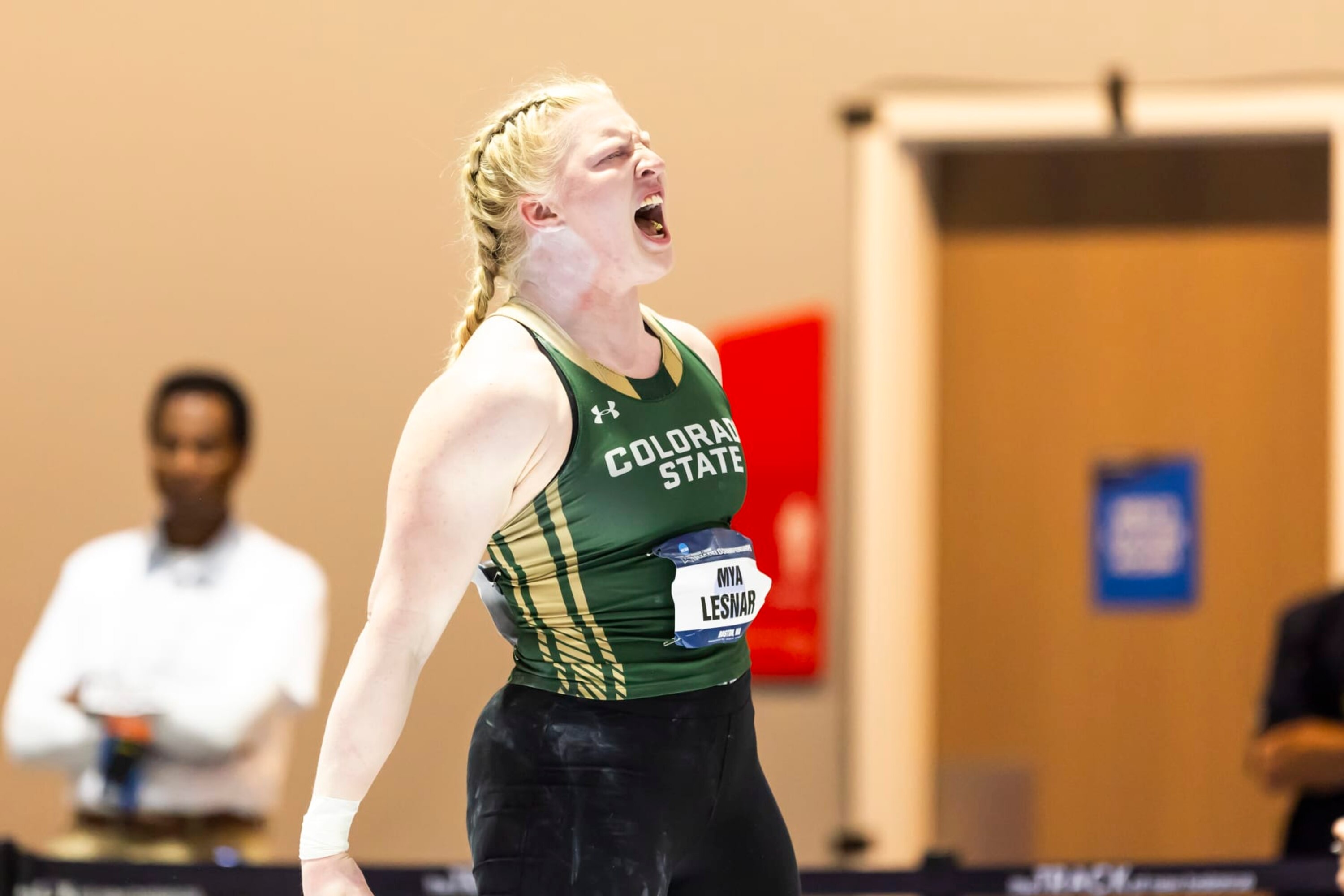 Video: WWE Star Brock Lesnar's Daughter Mya Breaks Her Own Shot Put ...
