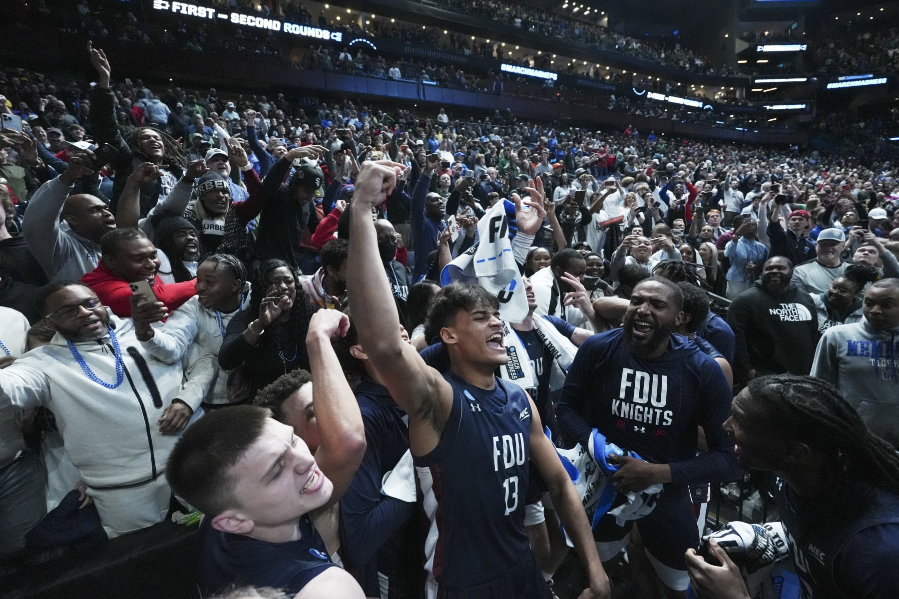 Men's NCAA Tournament 2023: Friday's 1st-Round Winners and Losers