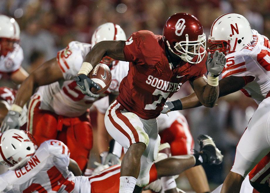 Power Ranking the Top 25 College Football Rivalries