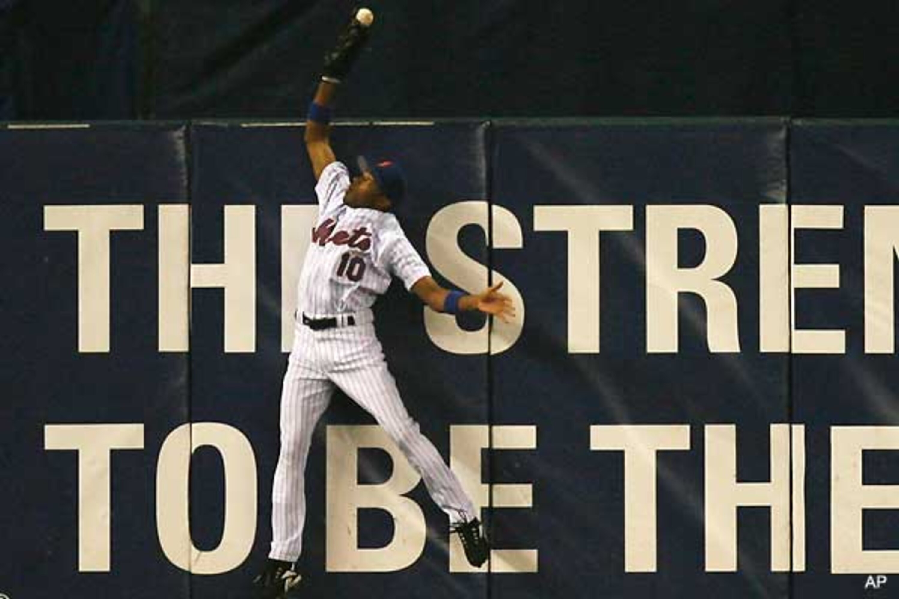 Willie Mays, Derek Jeter And The Top 10 Defensive Plays In MLB Playoff ...