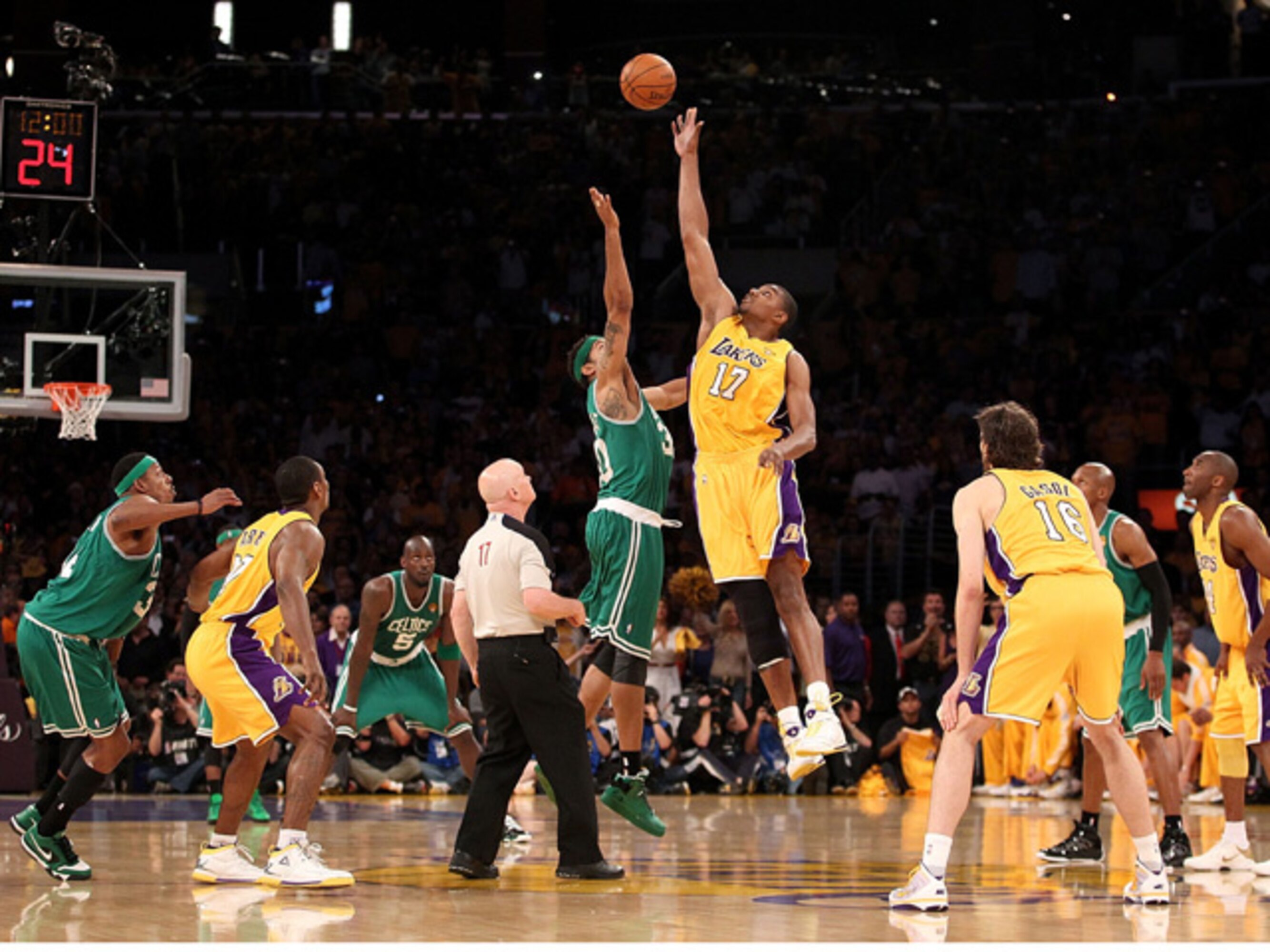 2010-2011 NBA Season: 5 Bold, Irresponsible Predictions