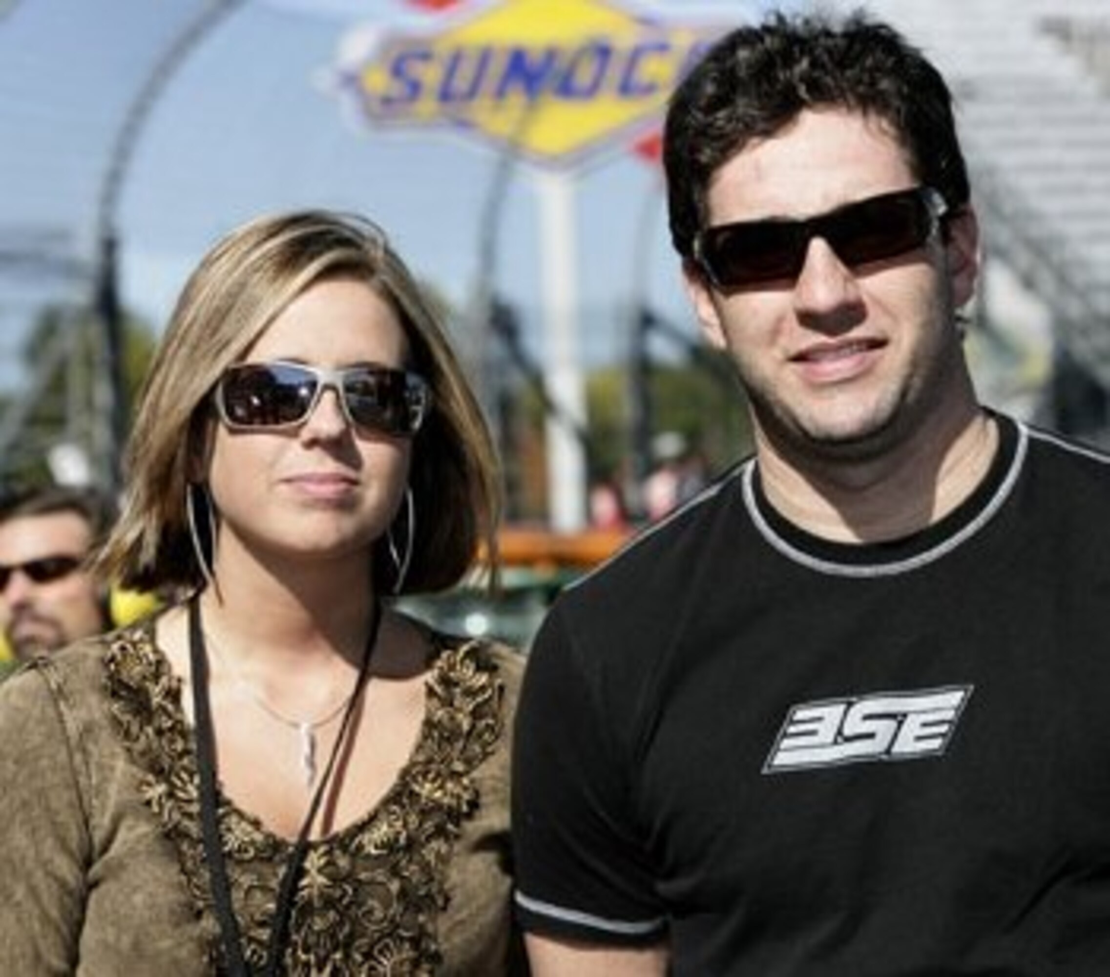 Elliott Sadler's Wife, Amanda Sadler: Inside a Teacher and WAG's Life