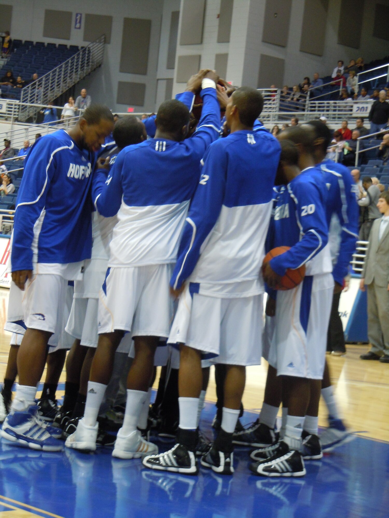 Hofstra Basketball Opens Regular Season with 102-62 Win Over ...