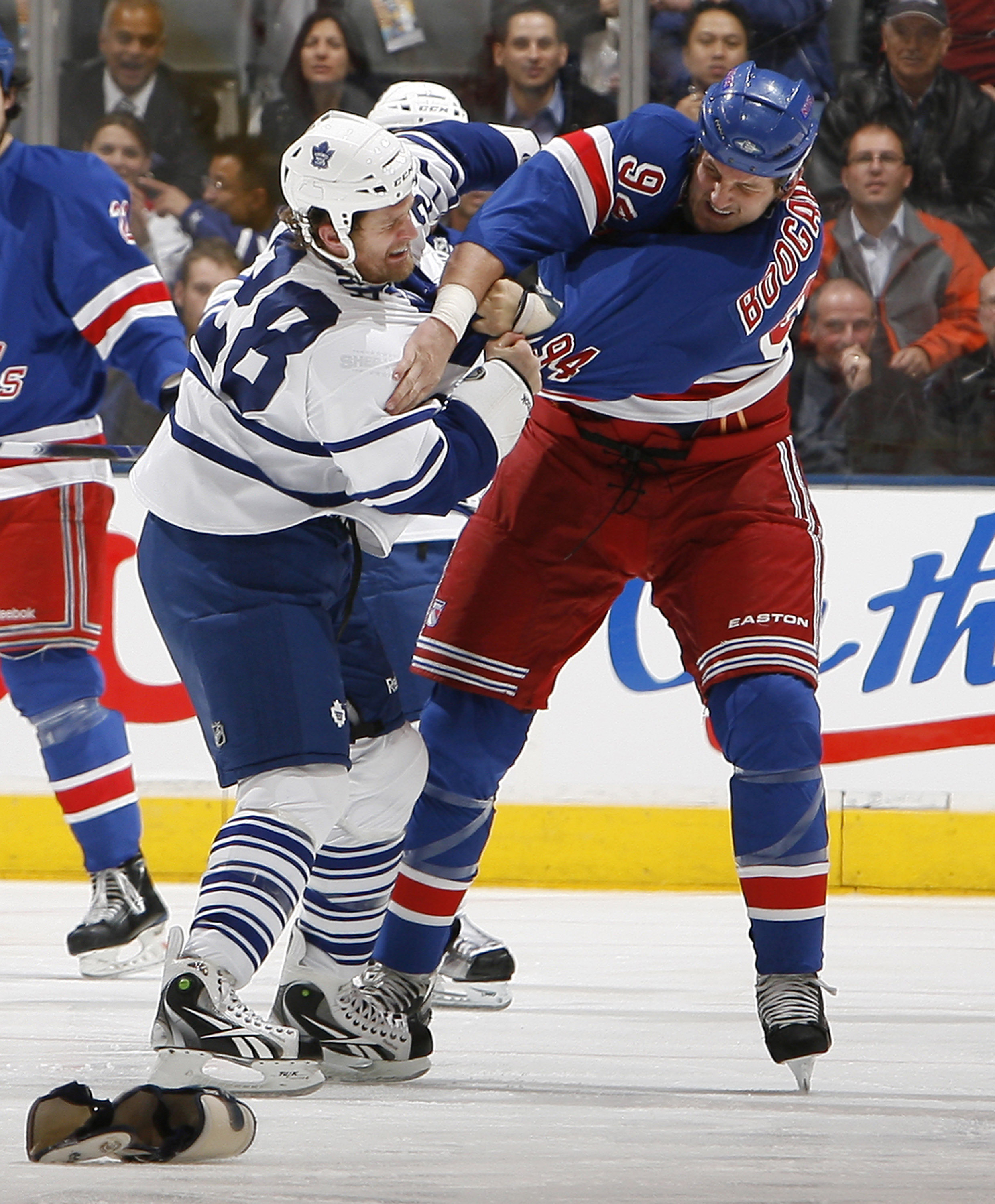 New York Rangers: Reviewing Derek Boogaards Fights of 2010-11