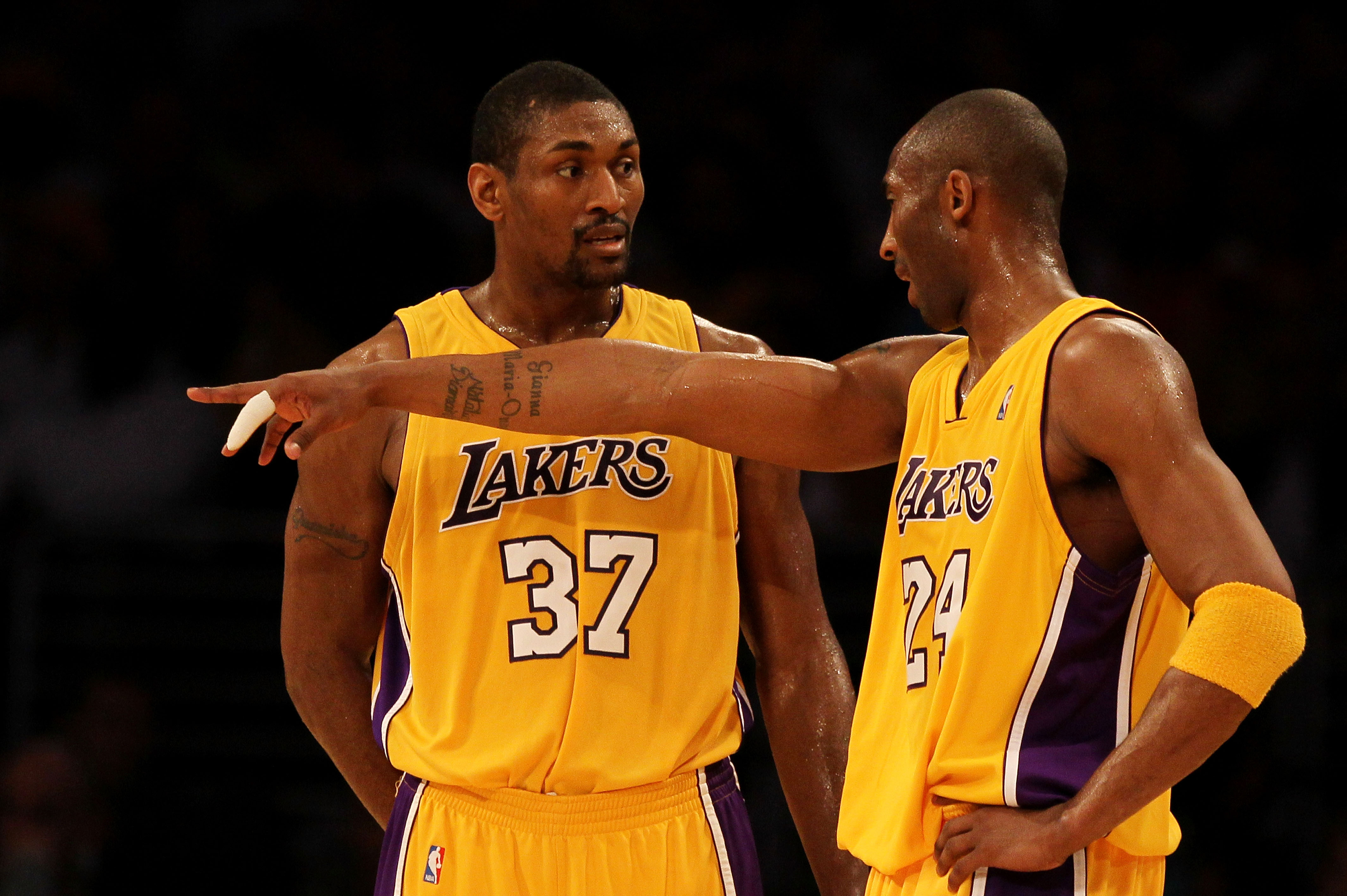 Kobe Bryant, Derek Jeter and the Top 25 Leaders in Sports