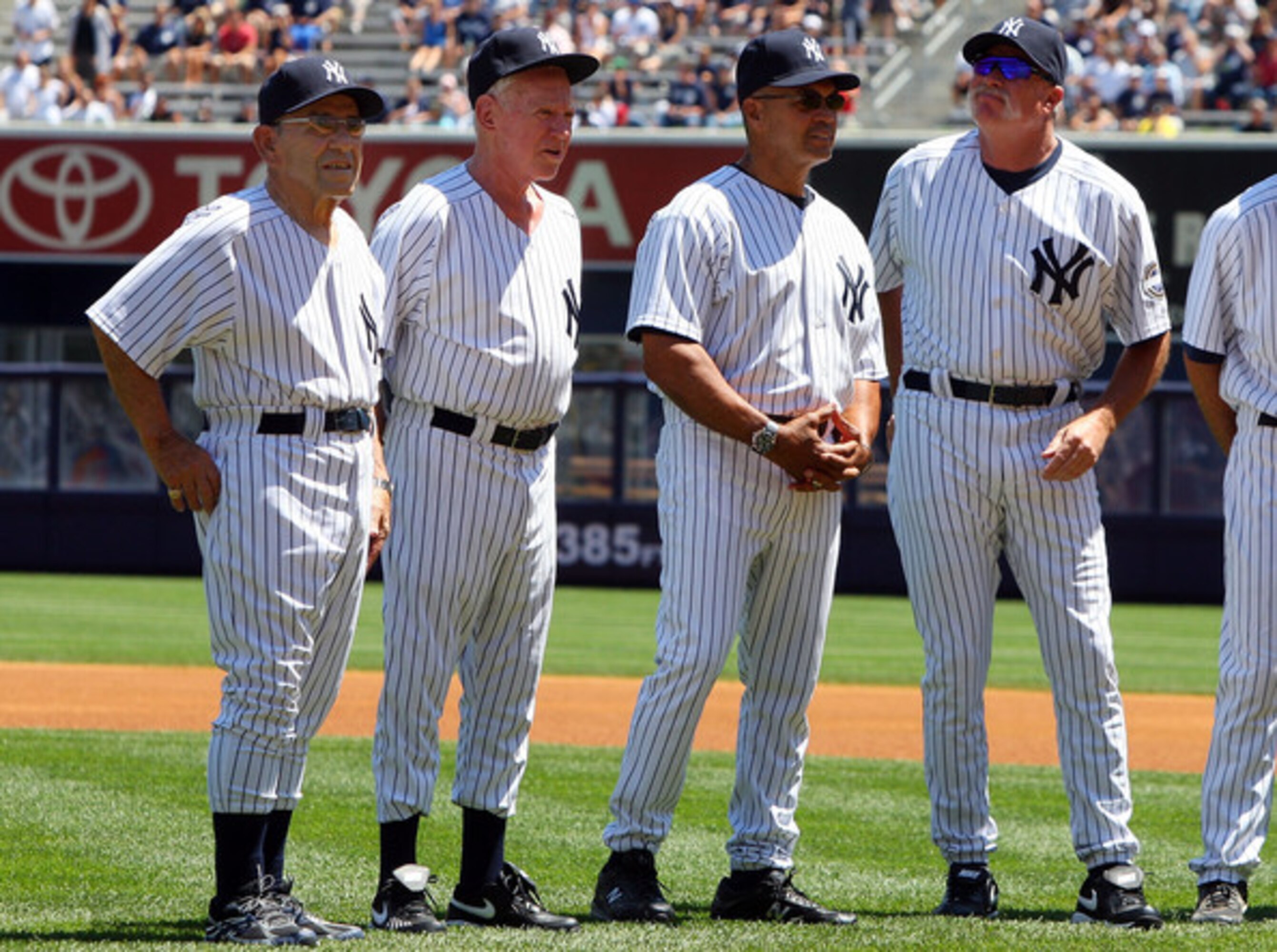 MLB: 10 Yankees That Fans Should Never Forget