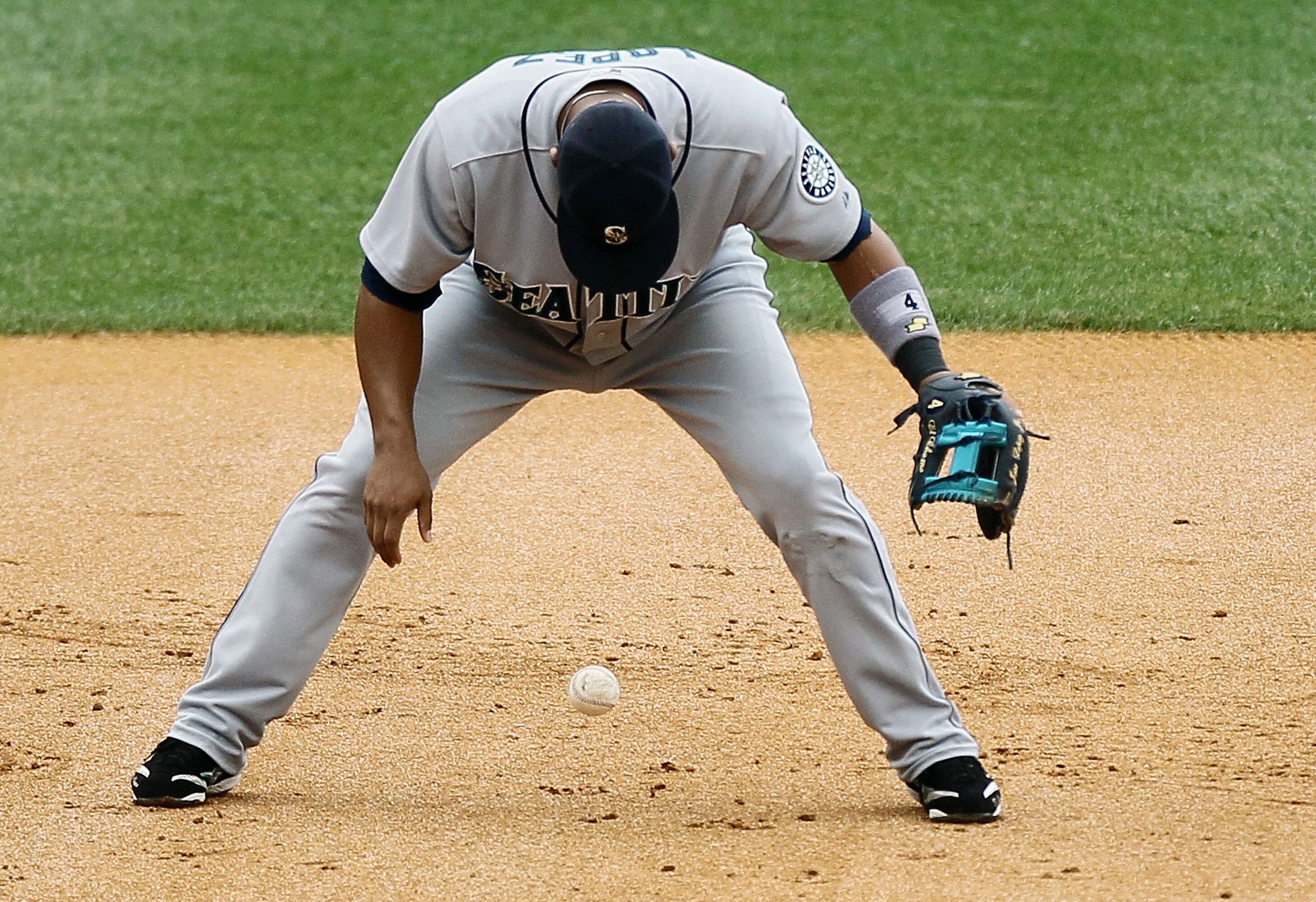 Worst of 2010: Power Ranking the 25 Worst MLB Players of the Year