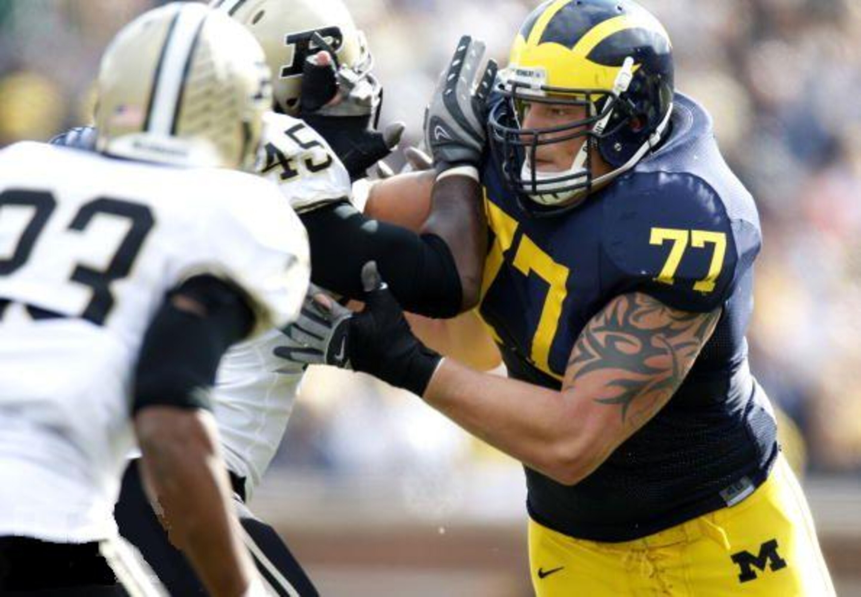 Big Ten Football: The Best Offensive Linemen of the Decade 2001-2010