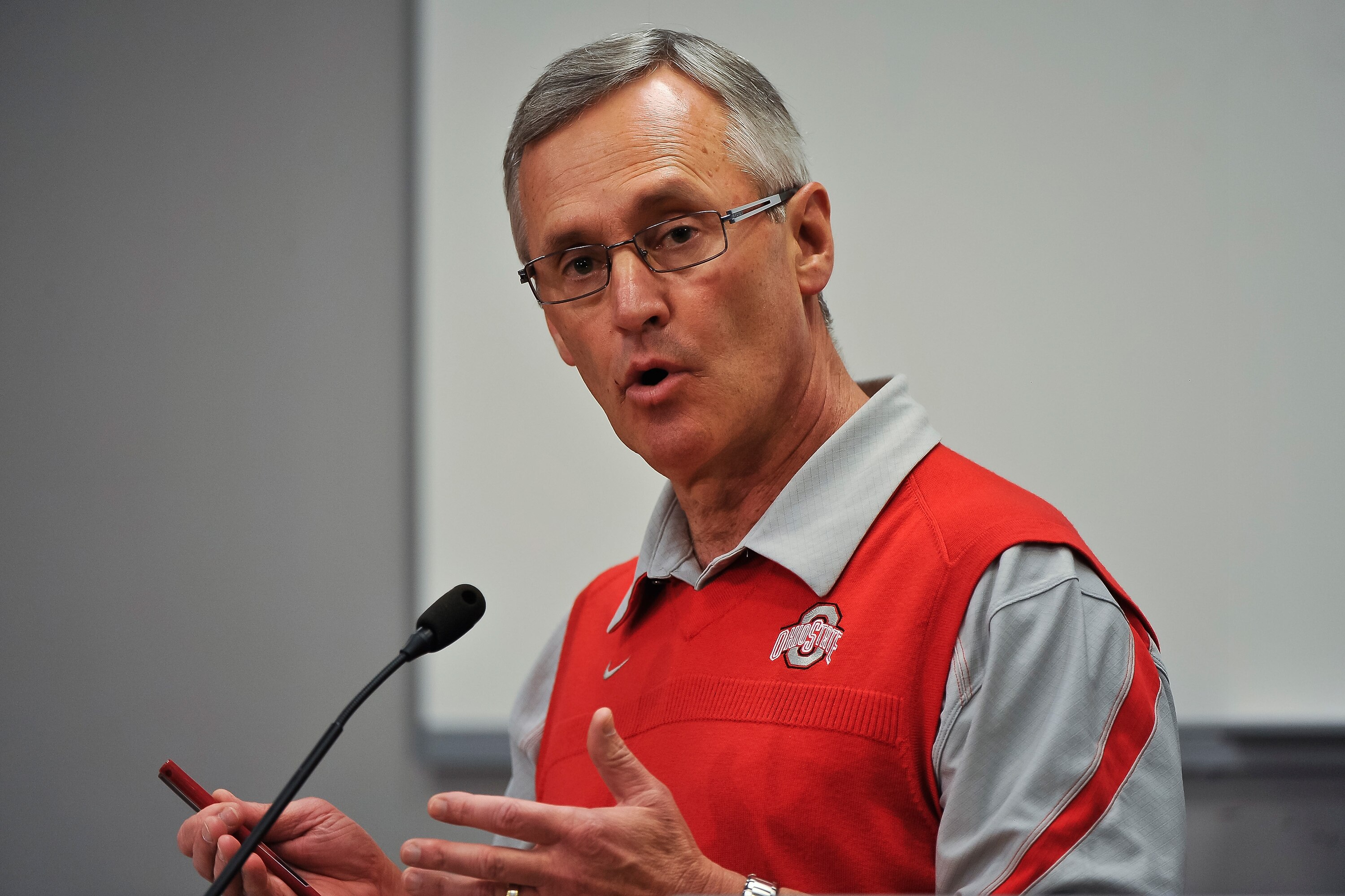 Ohio State Football: 7 Reasons Why the School Needs to Fire Jim Tressel
