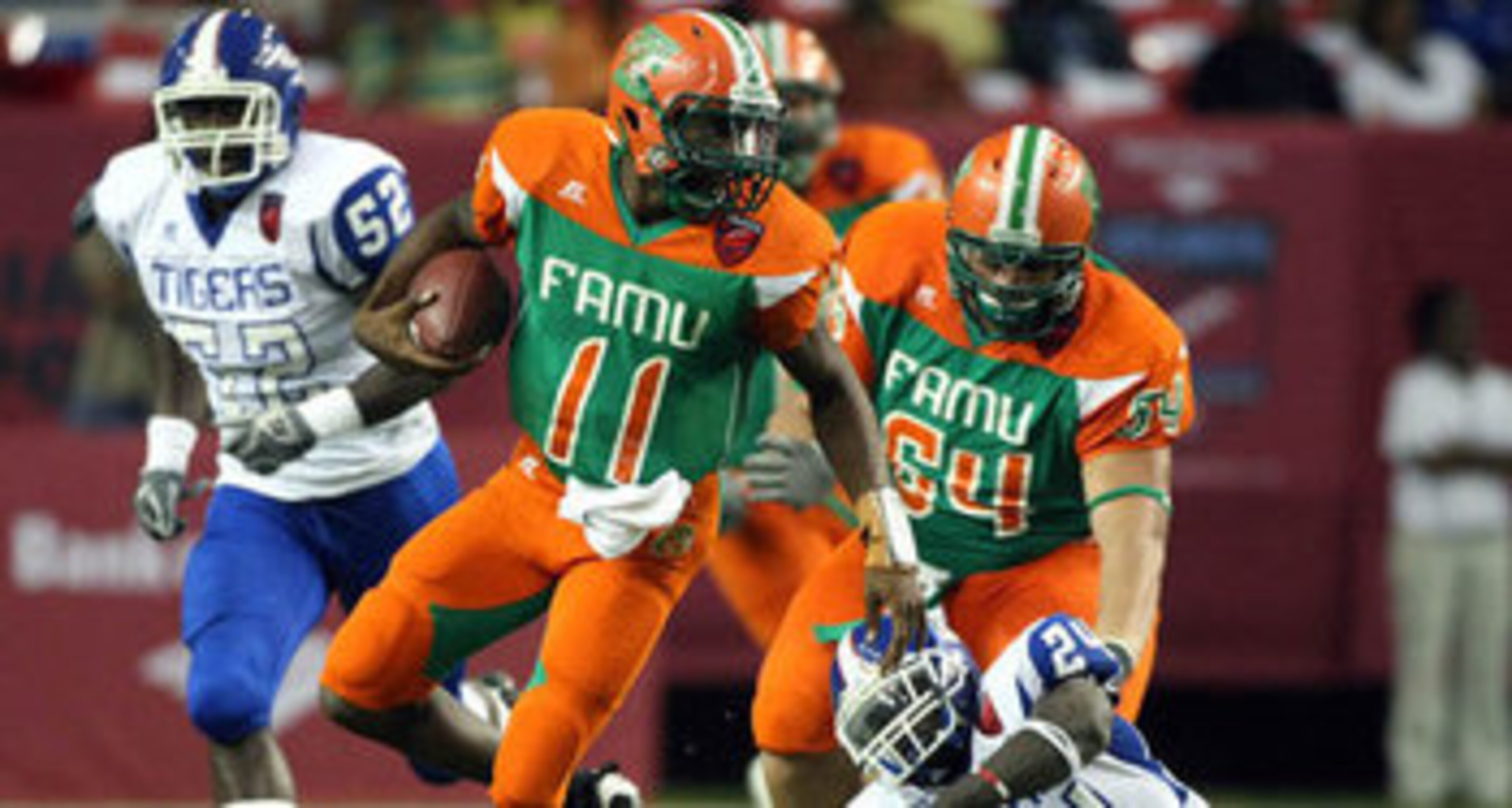 College Football Fashion Fumble: The 7 Ugliest Uniforms in the Game