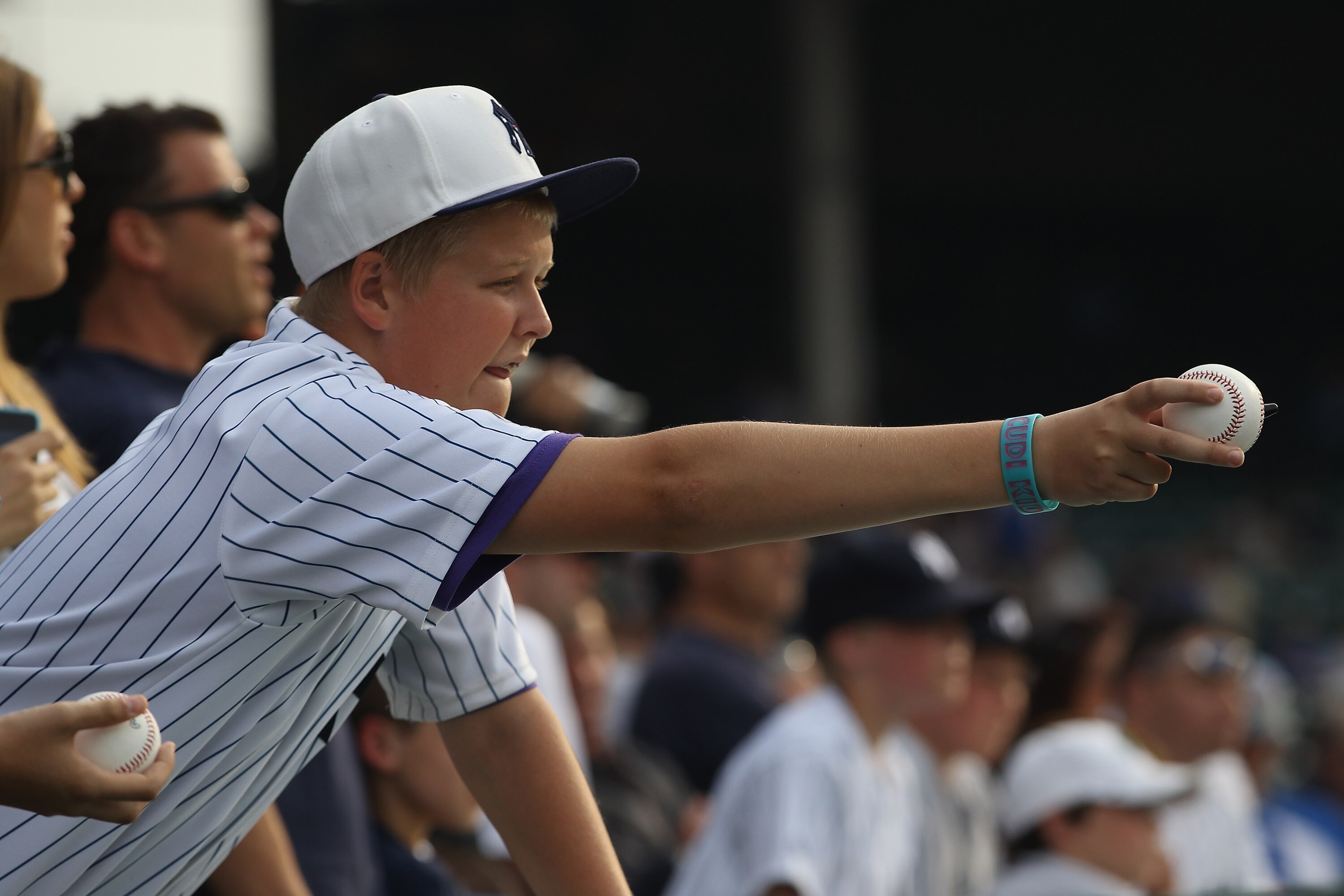 Baseball: The 10 Types of Fans People Would Least Want to Sit Near at a ...