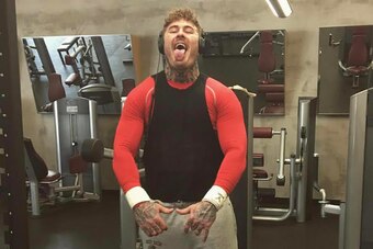 Meet Louis Hedley, Miami's Tatted, Jacked, Viral, 25-Year-Old Aussie Punter