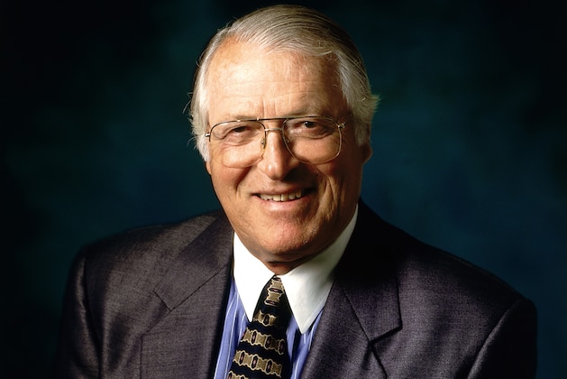 Hall of Famer and La Salle Star Tom Gola Passes Away at 81