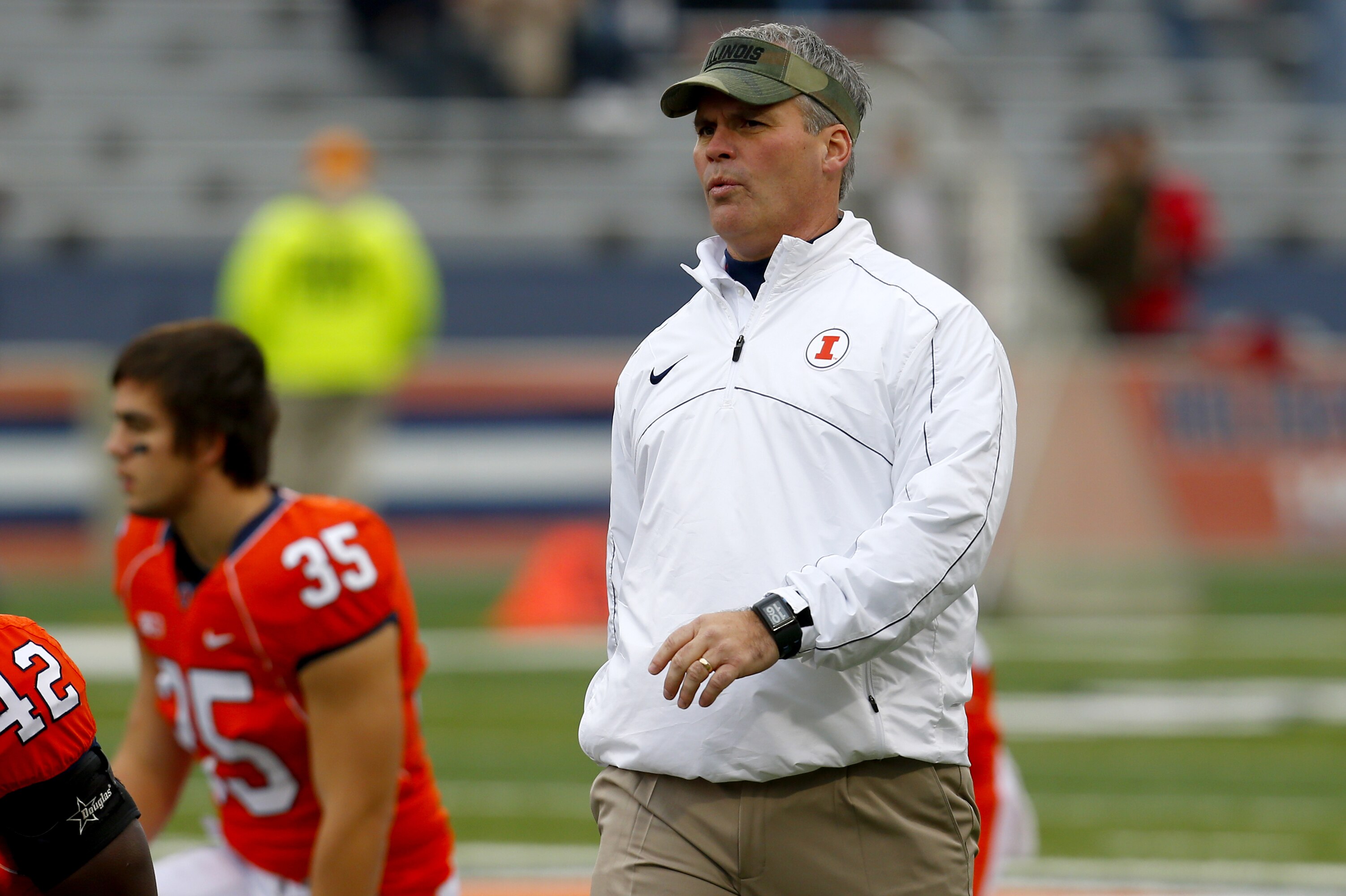 Illinois' Tim Beckman Needs to Perform Better Before He Starts Trash ...
