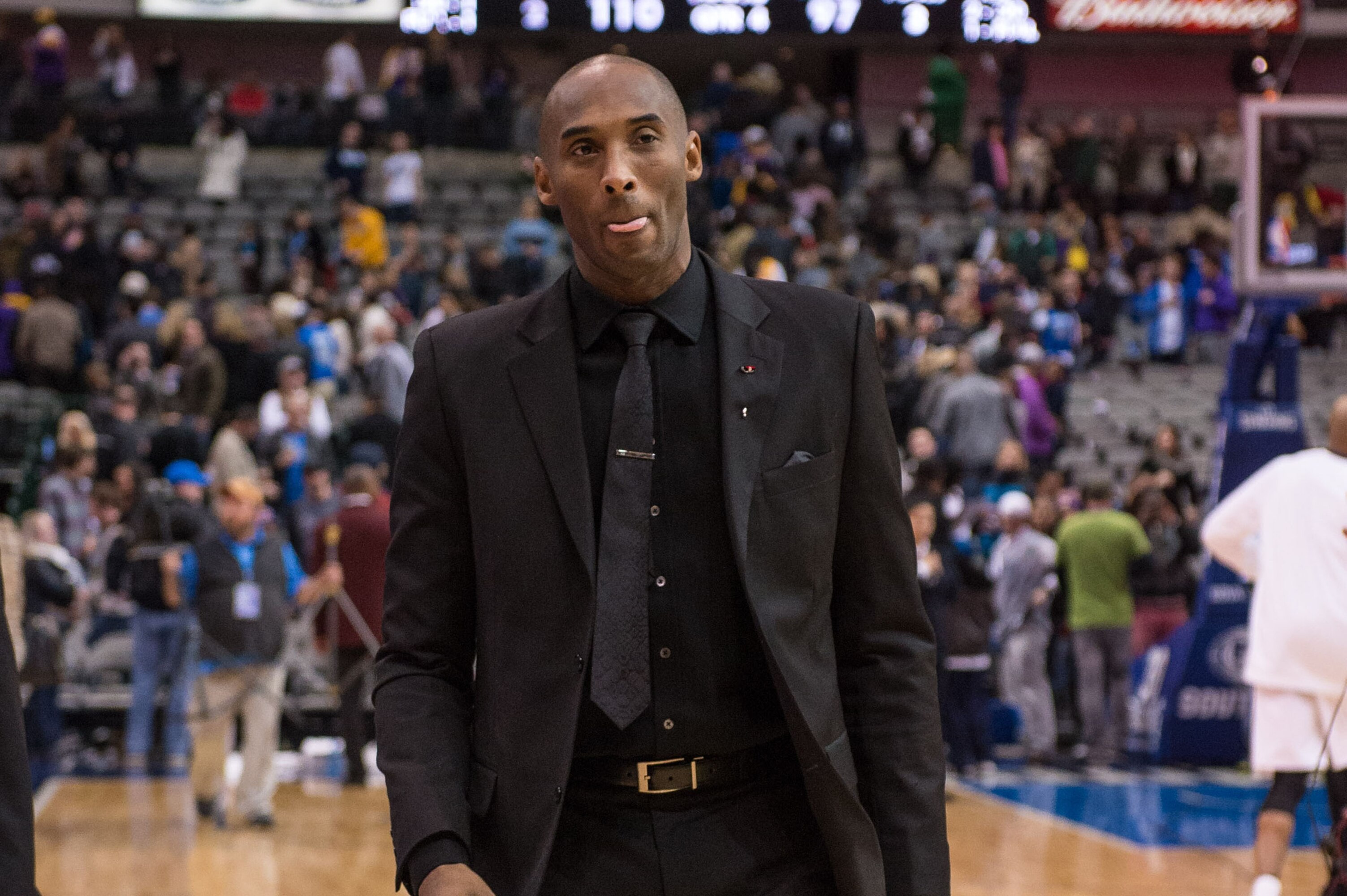 How Kobe Bryant's Injury Woes Impact Los Angeles Lakers' Rebuilding Plan