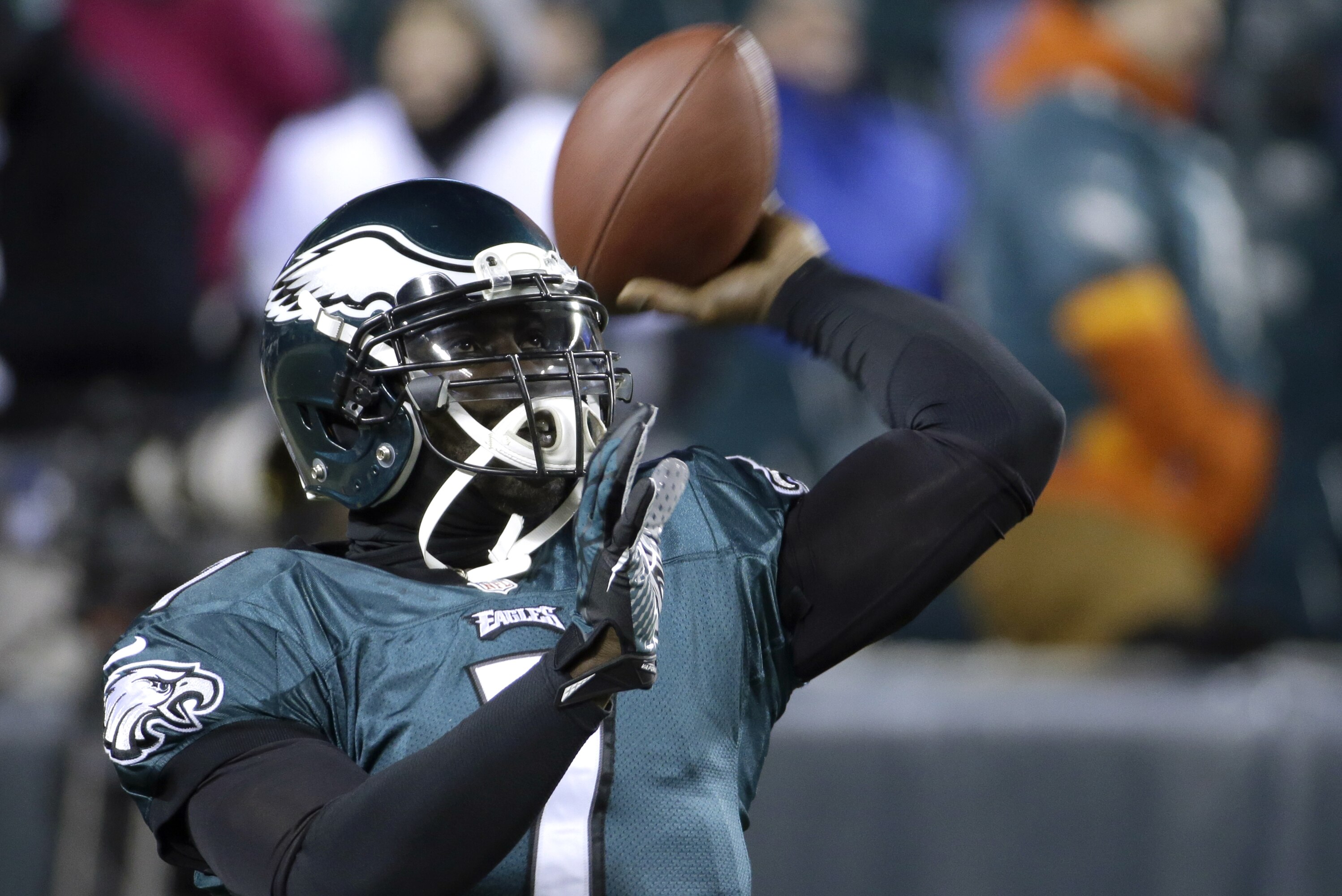 Michael Vick Worth a Short-Term Flier for Struggling NFL Teams