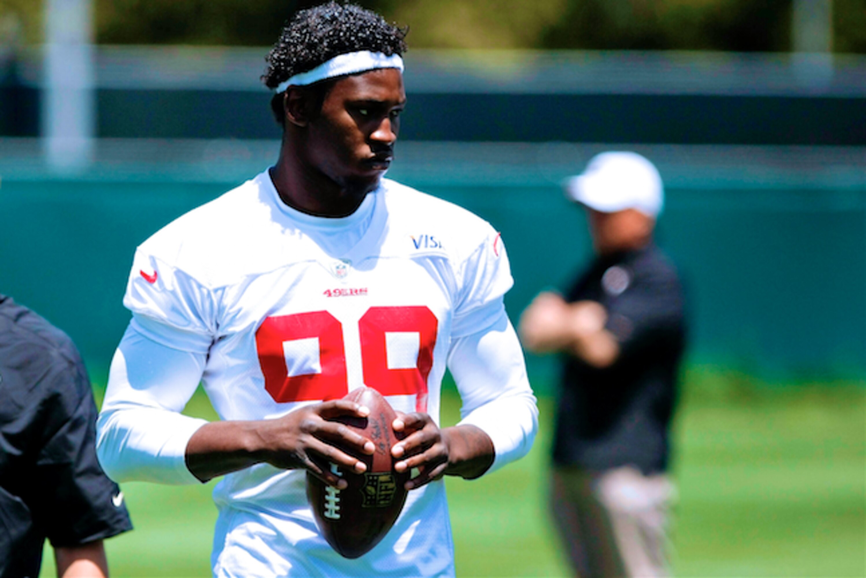 Arrest of 49ers' Aldon Smith Makes San Francisco Anything but Above ...