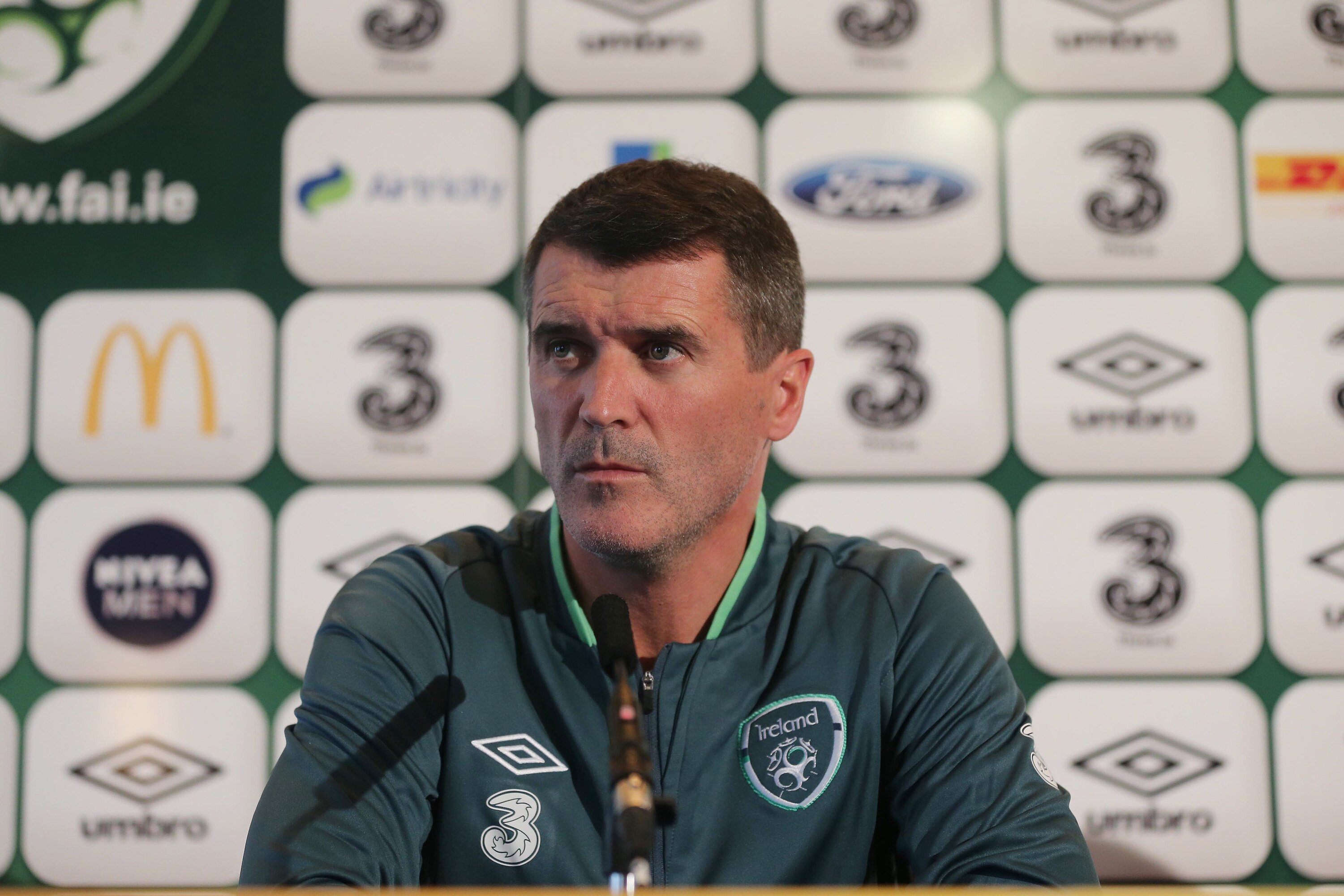 Roy Keane Pours Cold Water on Manchester United, Louis Van Gaal Link-Up