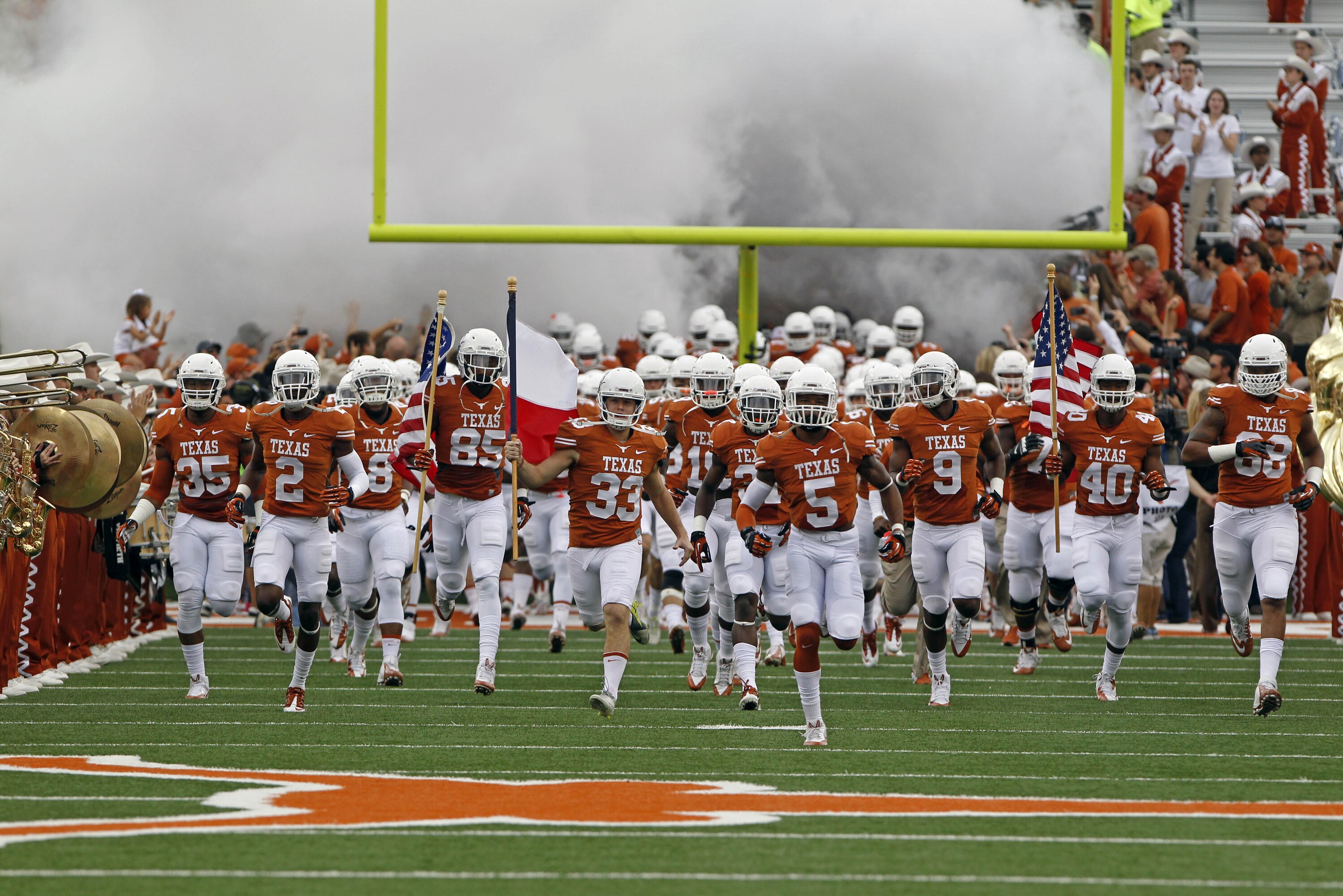 Texas Football: Legacy Coaches Key to Reviving Longhorns' Tradition