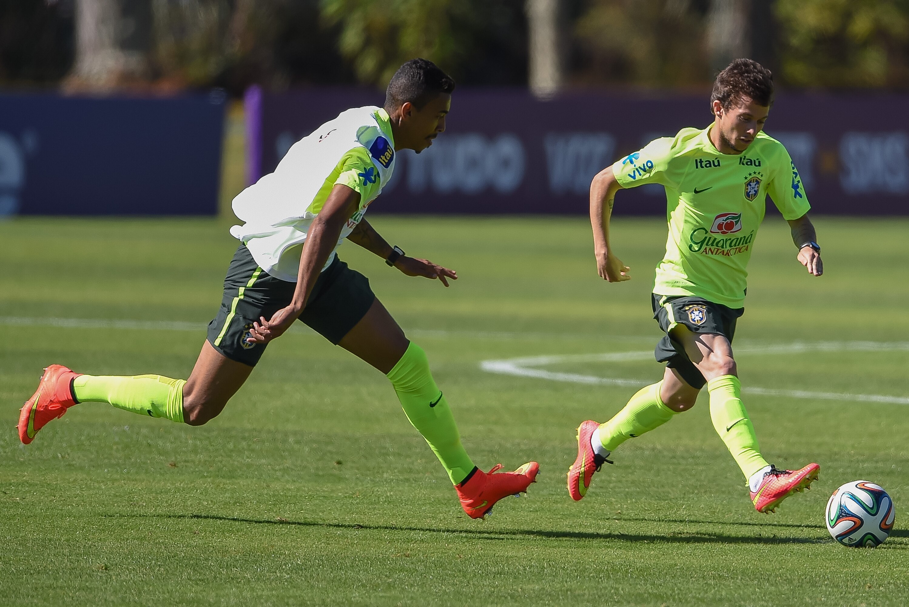 Why Bernard Will Be Brazil's Surprise Weapon at the World Cup