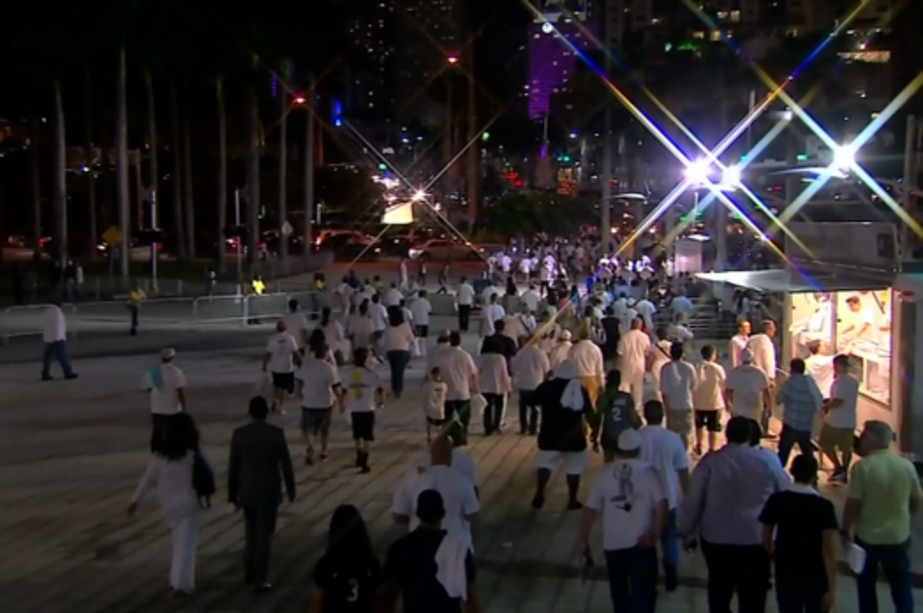 Miami Heat Fans Boo Team During Game 4 of 2014 NBA Finals and Then ...