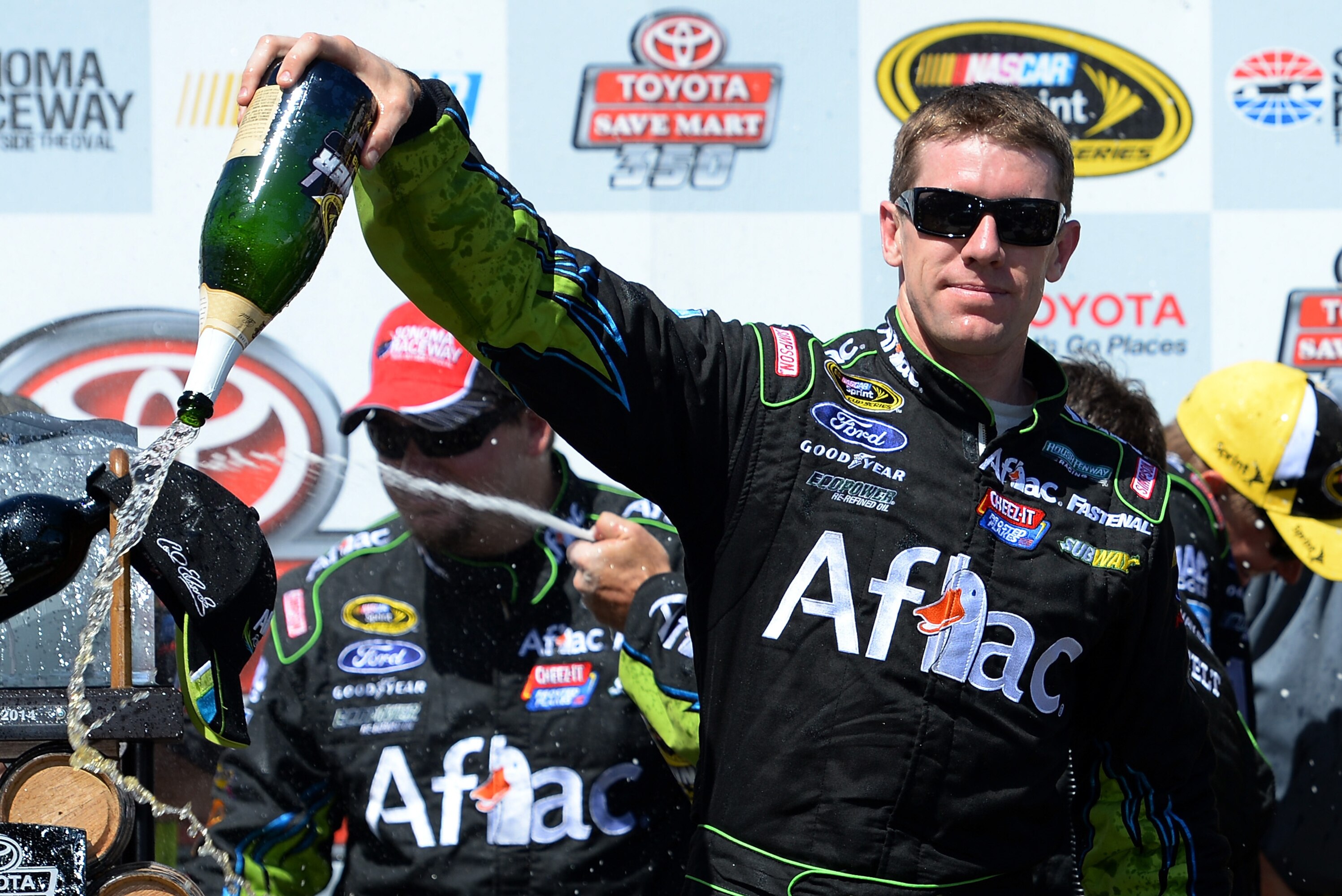 NASCAR at Kentucky 2014: Latest NASCAR Team News, Top Drivers and More