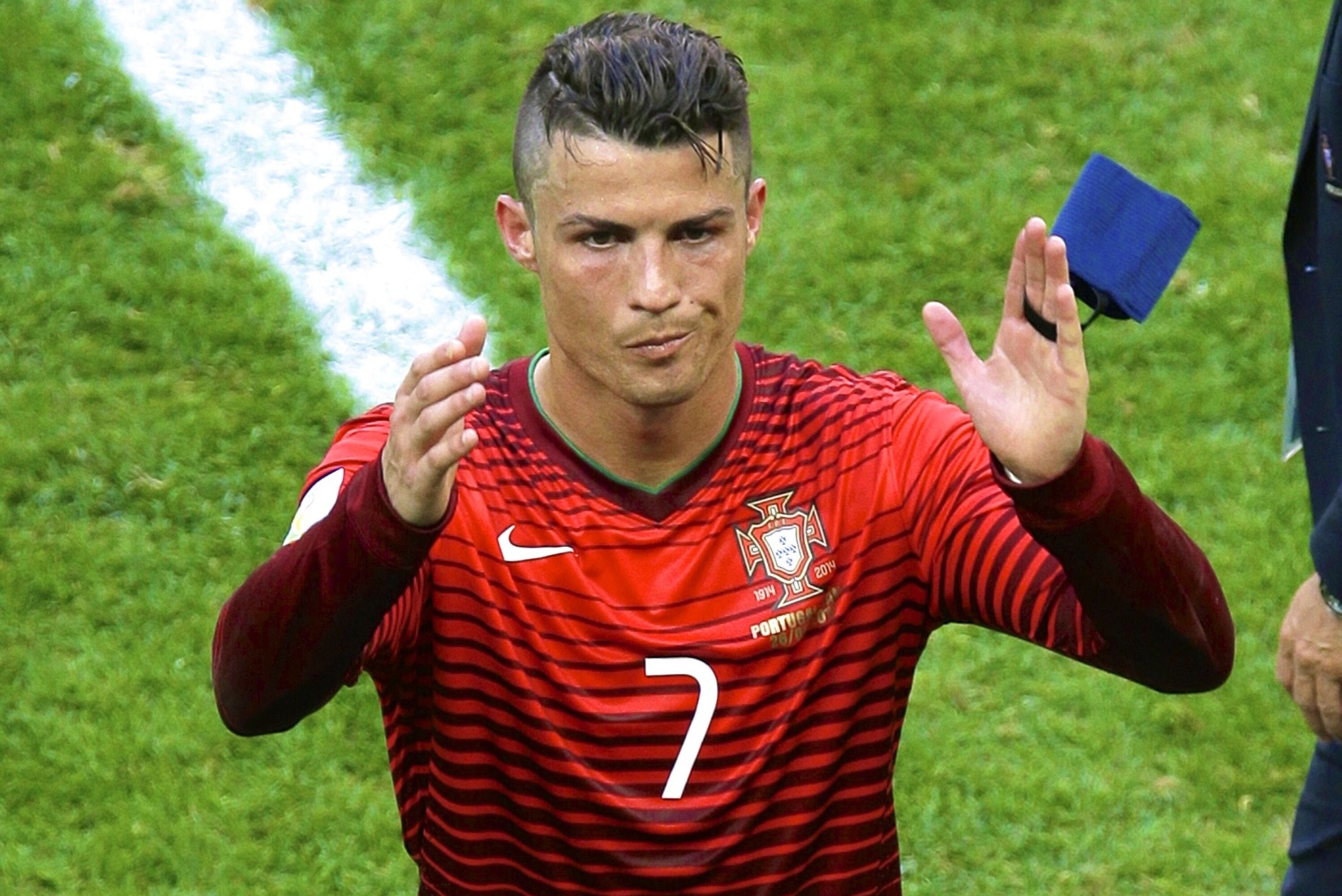 Cristiano Ronaldo's Room Broken into by Teenage Fan at 2014 World Cup Base