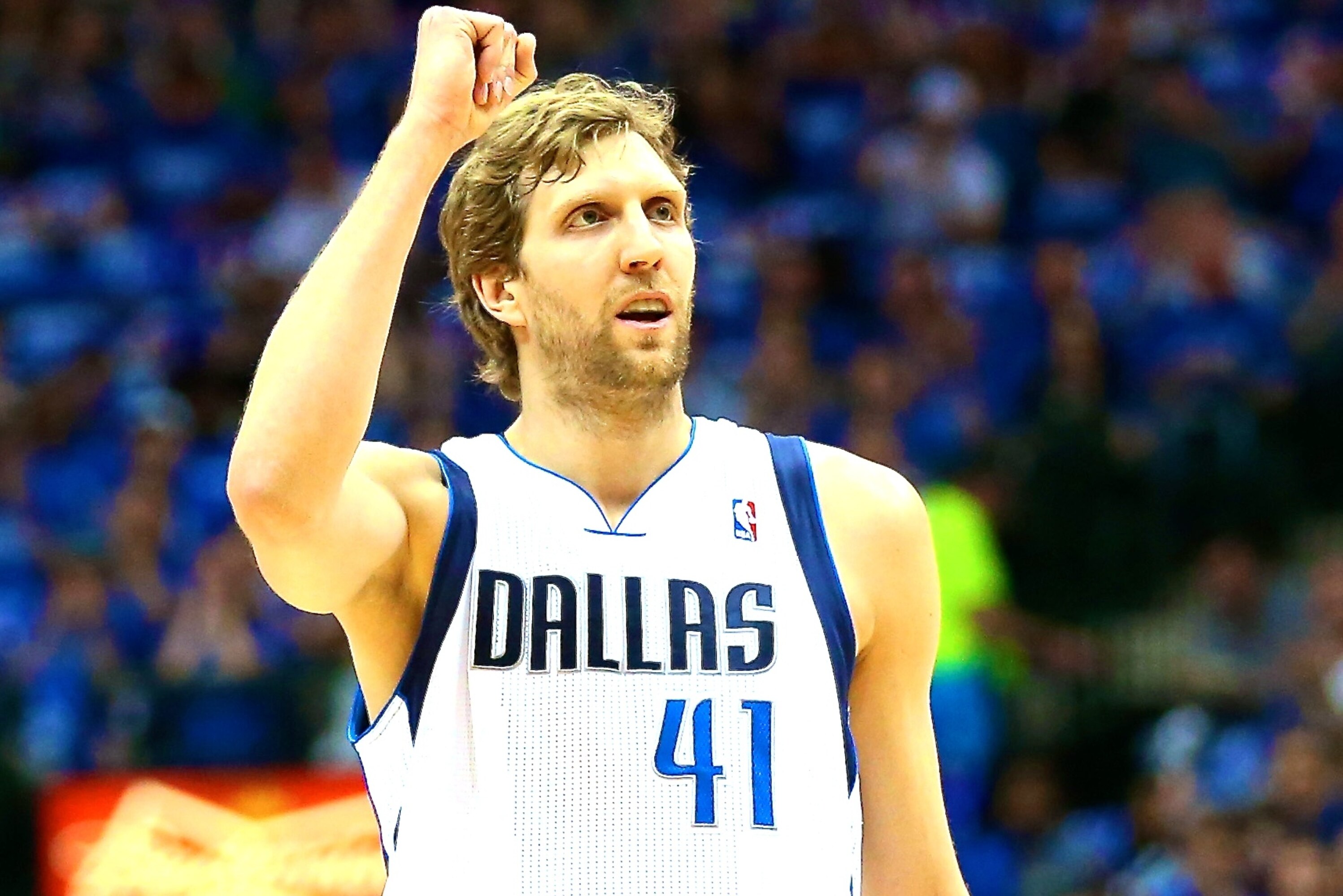 Dirk Nowitzki Re-Signs with Mavericks: Latest Contract Details and Reaction