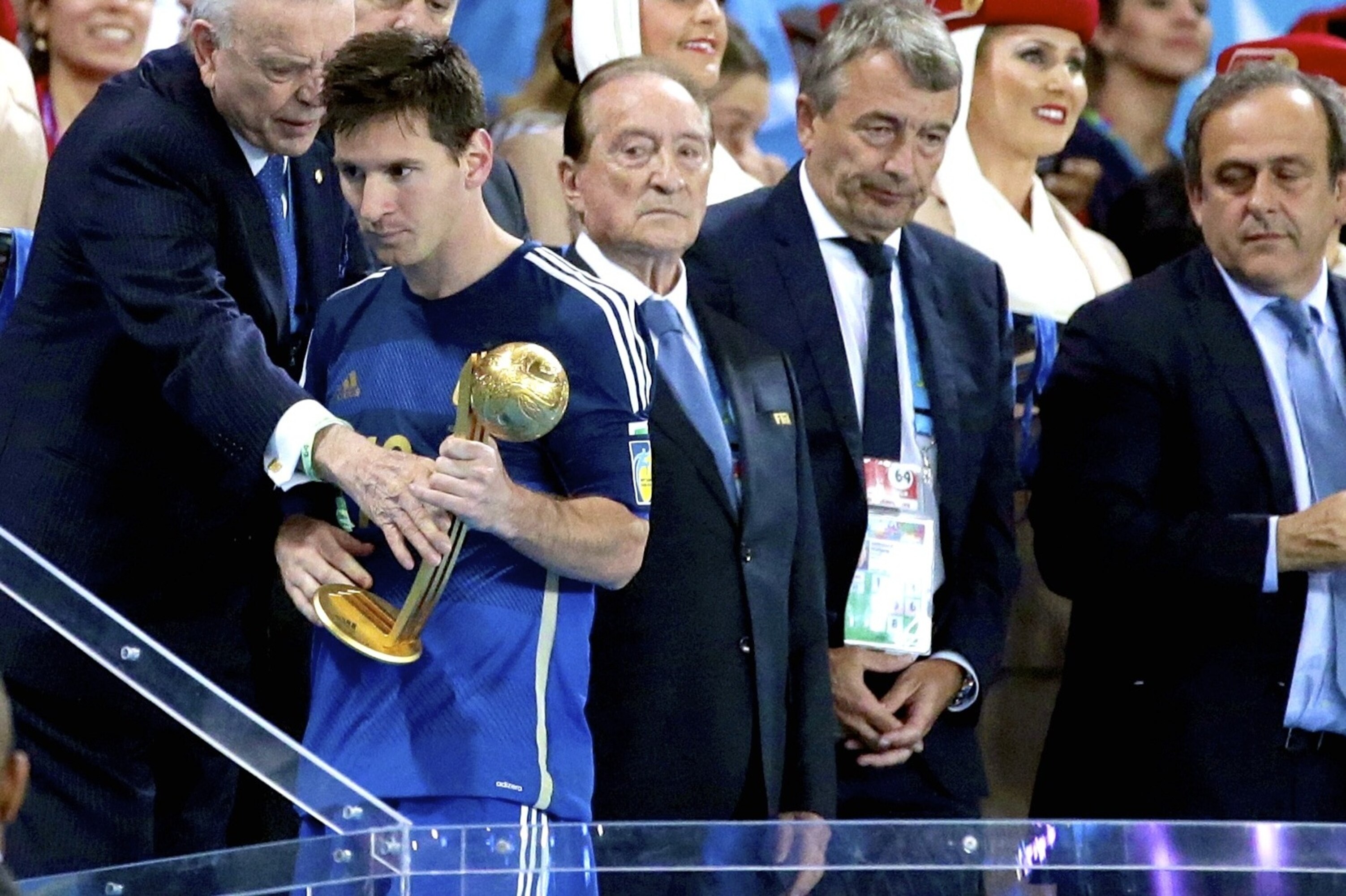 Lionel Messi Wins Golden Ball at 2014 World Cup