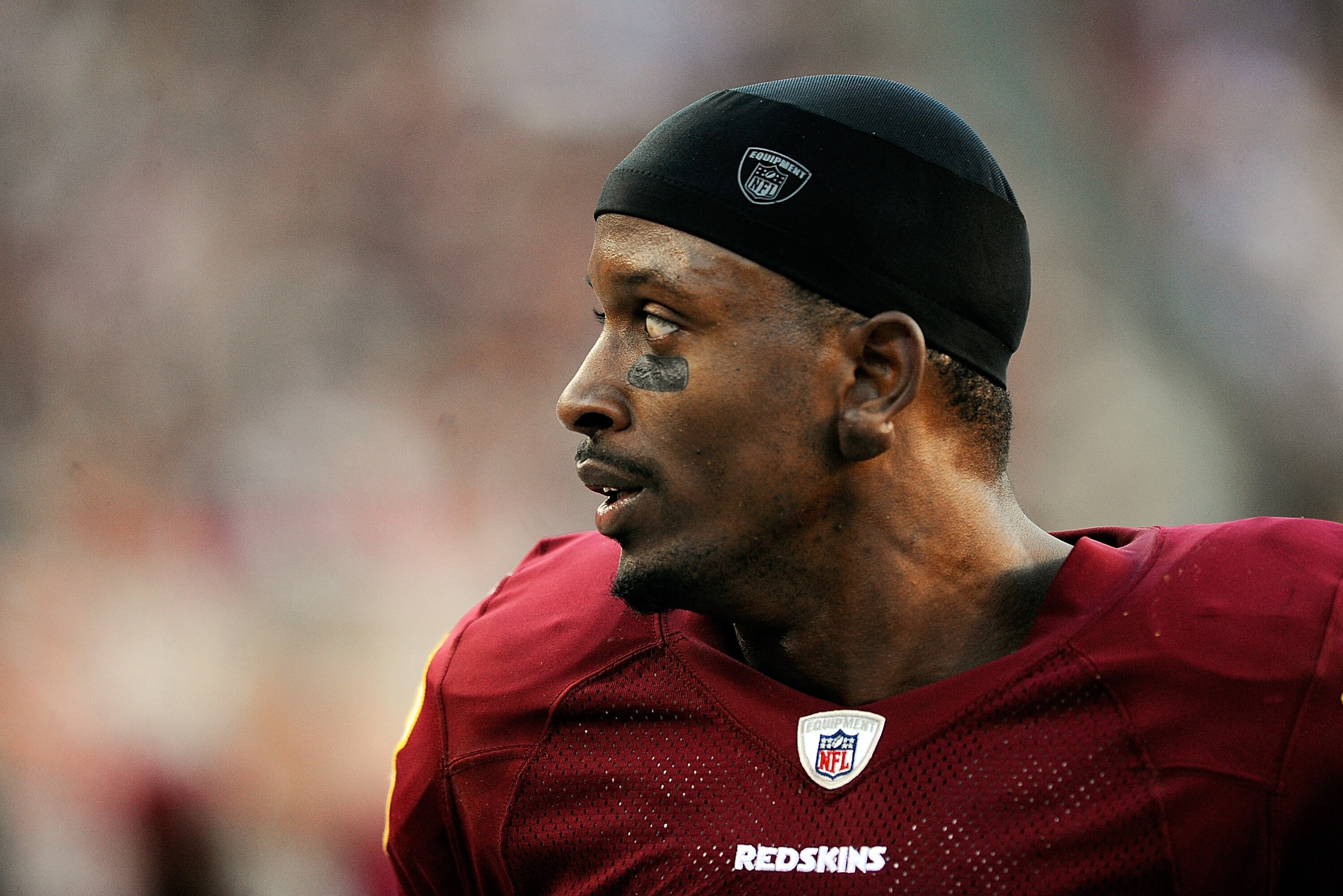 Fred Davis Wanted by Police After Alleged Involvement in Domestic Assault