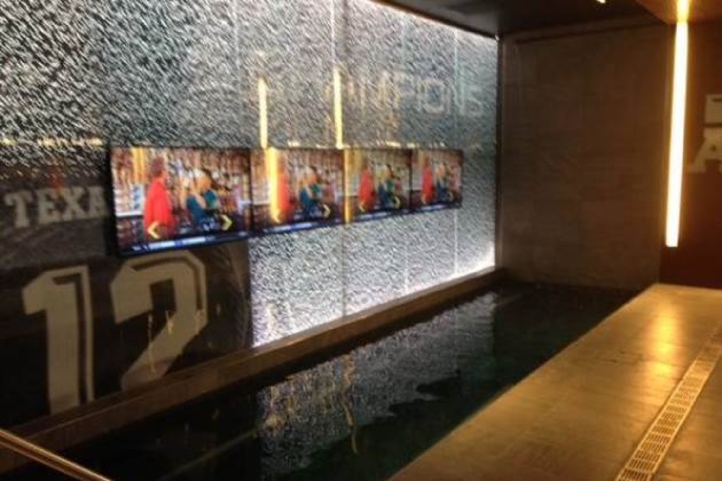 Texas A&M Unveils Incredible New Locker Room for Football Team