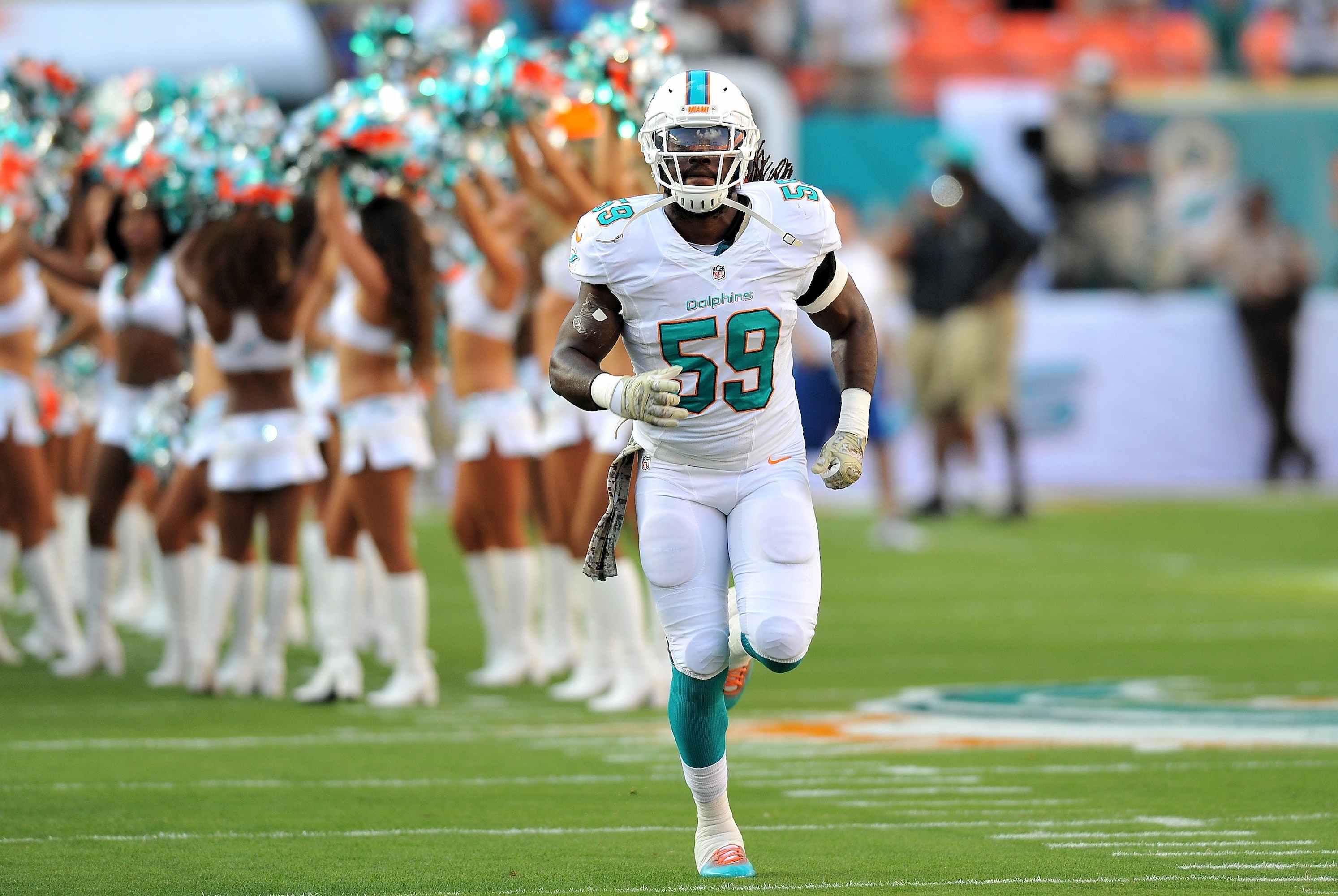 What Will the Dolphins Do at Linebacker Without Dannell Ellerbe?
